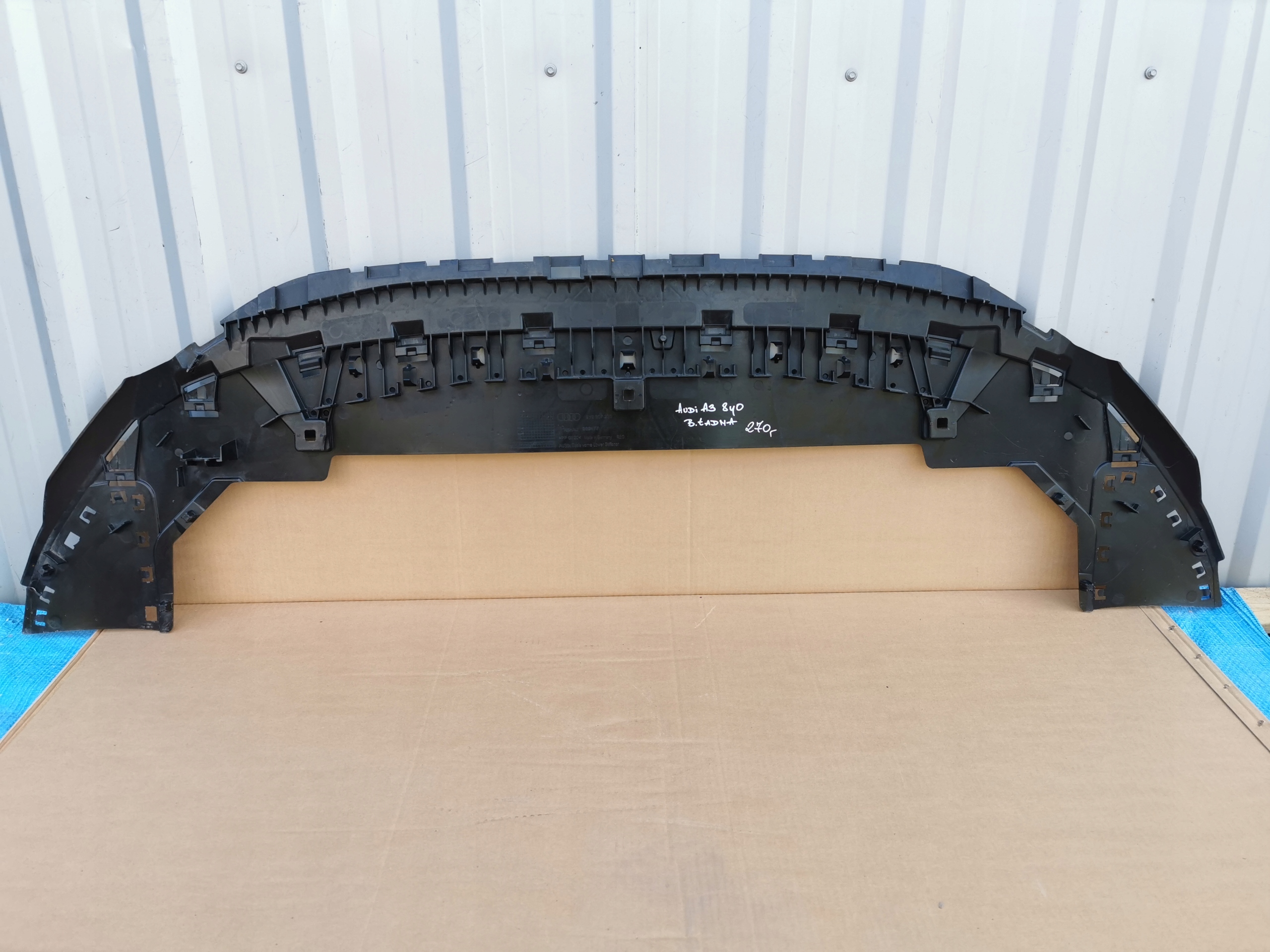 AUDI A3 8Y0 PŁYTA OSŁONA POD ZDERZAK PRZEDNI B.ŁADNA 8Y0807233 ...