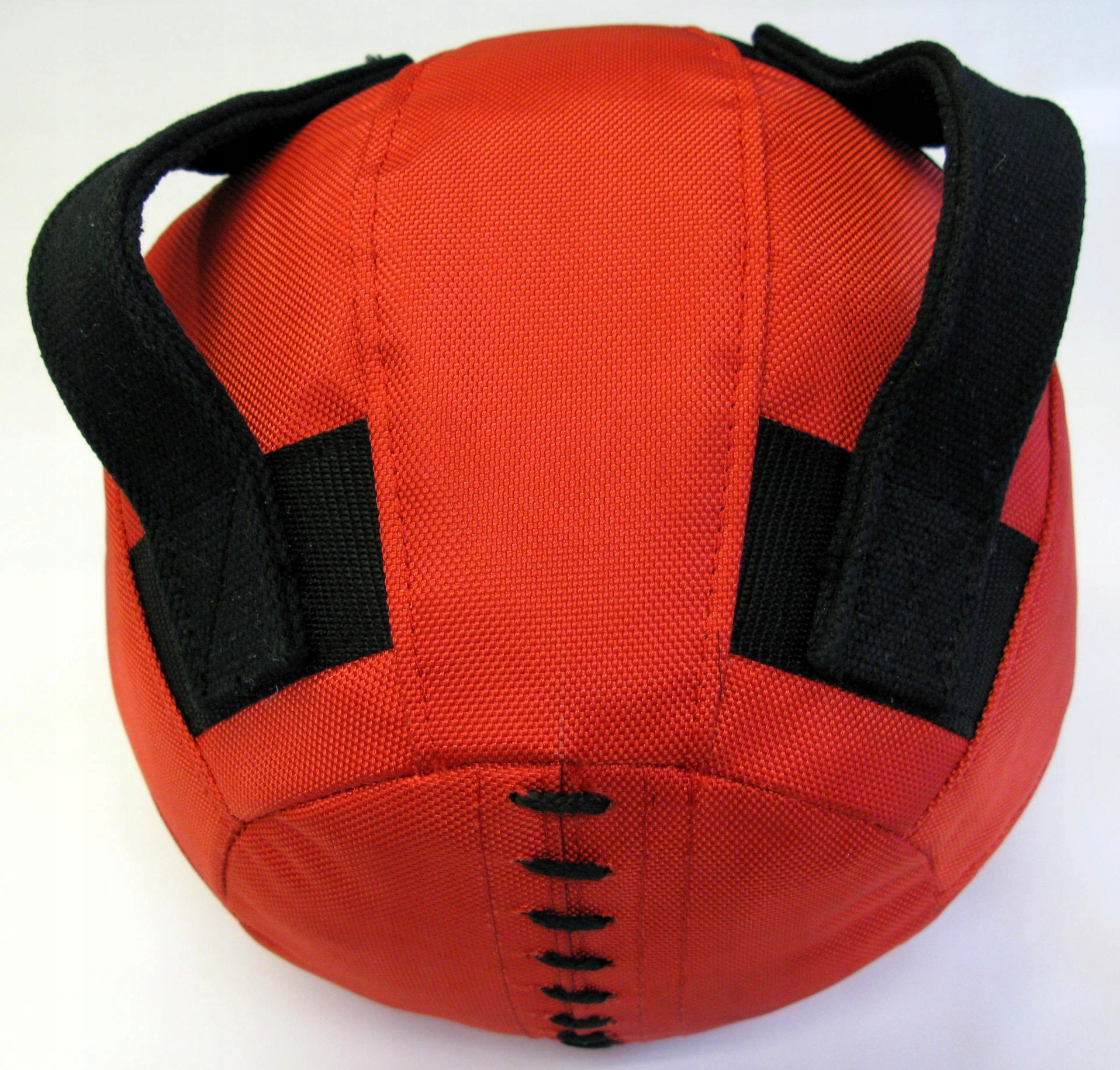 Krav Maga fogantyús labda Krav labda 4 kg PIROS za 13955.00HUF-ért ...