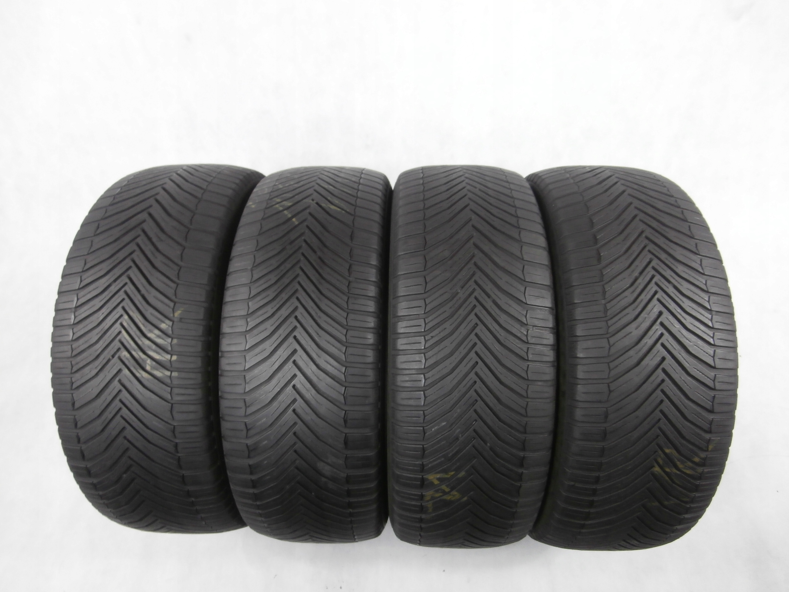 Opona całoroczna Michelin CrossClimate SUV 235/50R19 103 W wzmocnienie (XL) 3528705077884 za ...