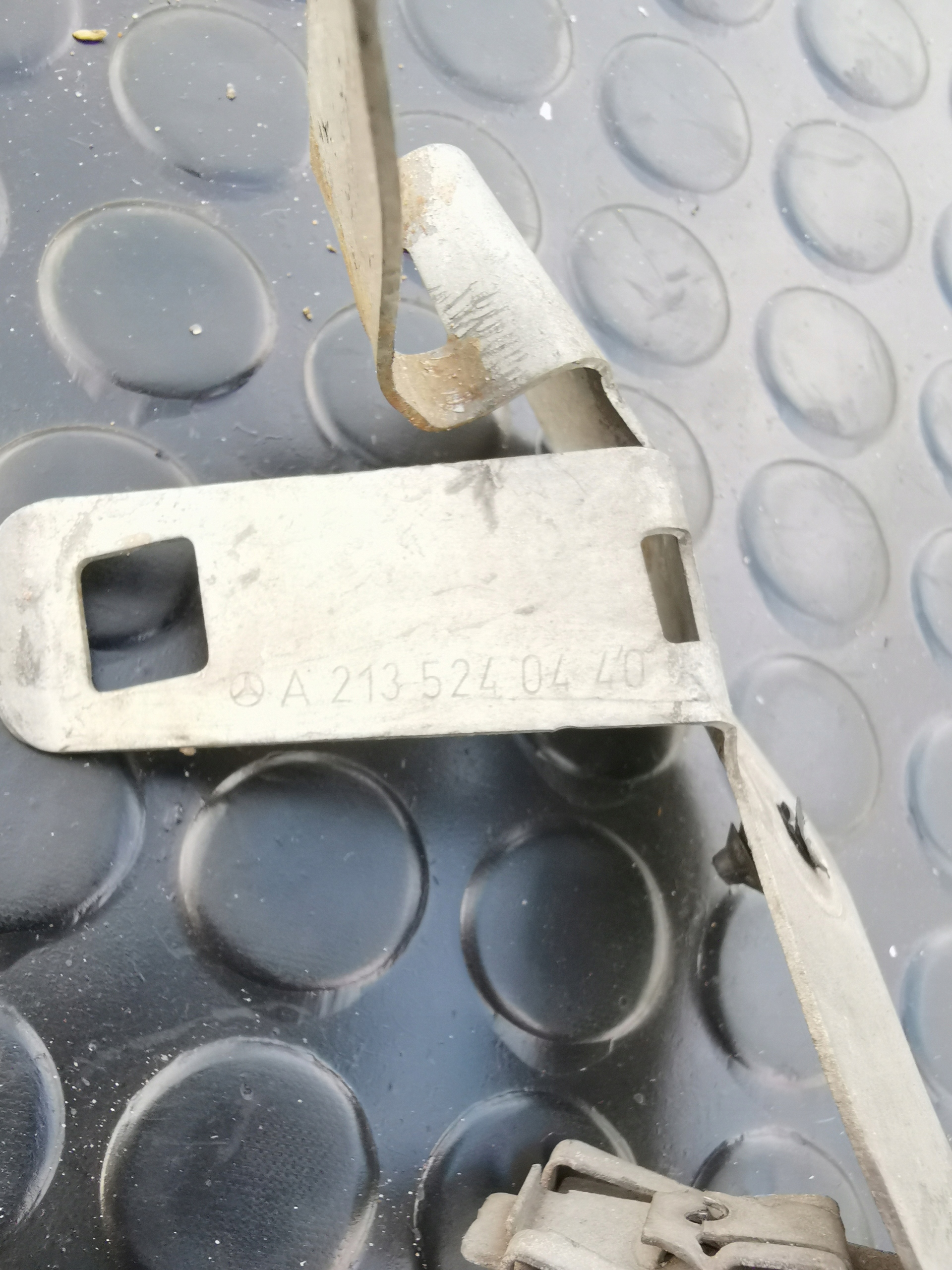 WSPORNIK UCHWYT OSŁONY MERCEDES W213 A2135240440 P za 60.00PLN z Gdańsk ...