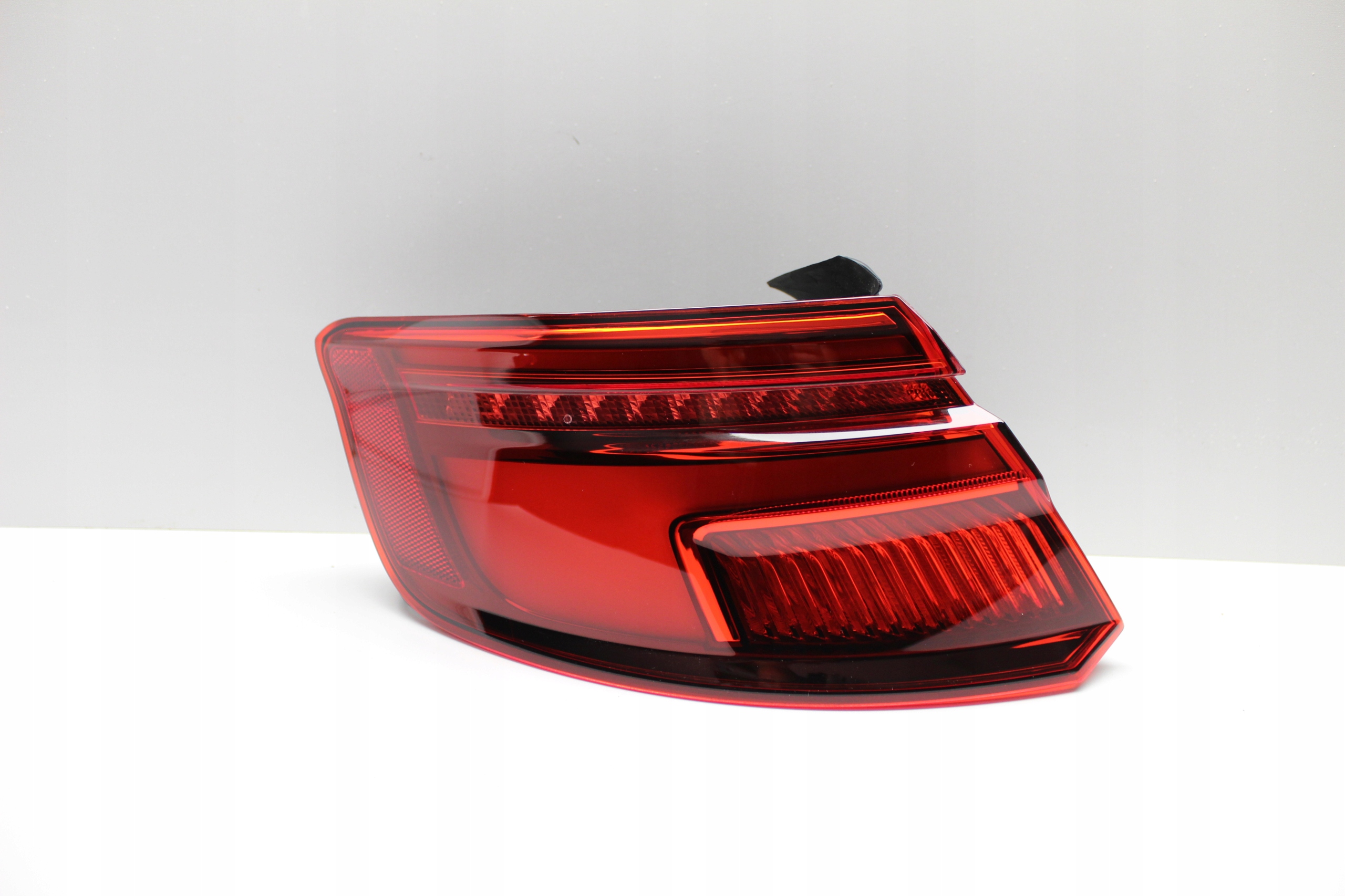 Audi OE 8V4945091 lampa tylna - porównaj ceny - Allegro.pl