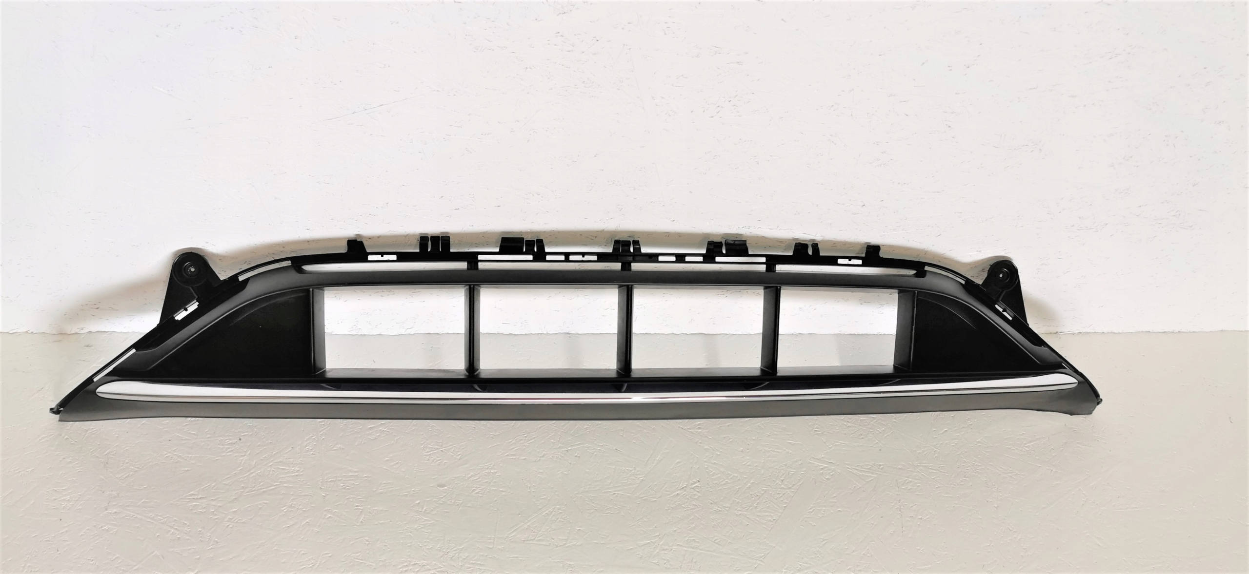 MERCEDES W213 LIFT AMG KRATKA ZDERZAKA CHROM W213 LIFT AMG KRATKA ...