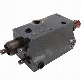 Rozdzielacz podnośnika Zetor 70118140 7211 za 3750.00PLN z Lubień ...