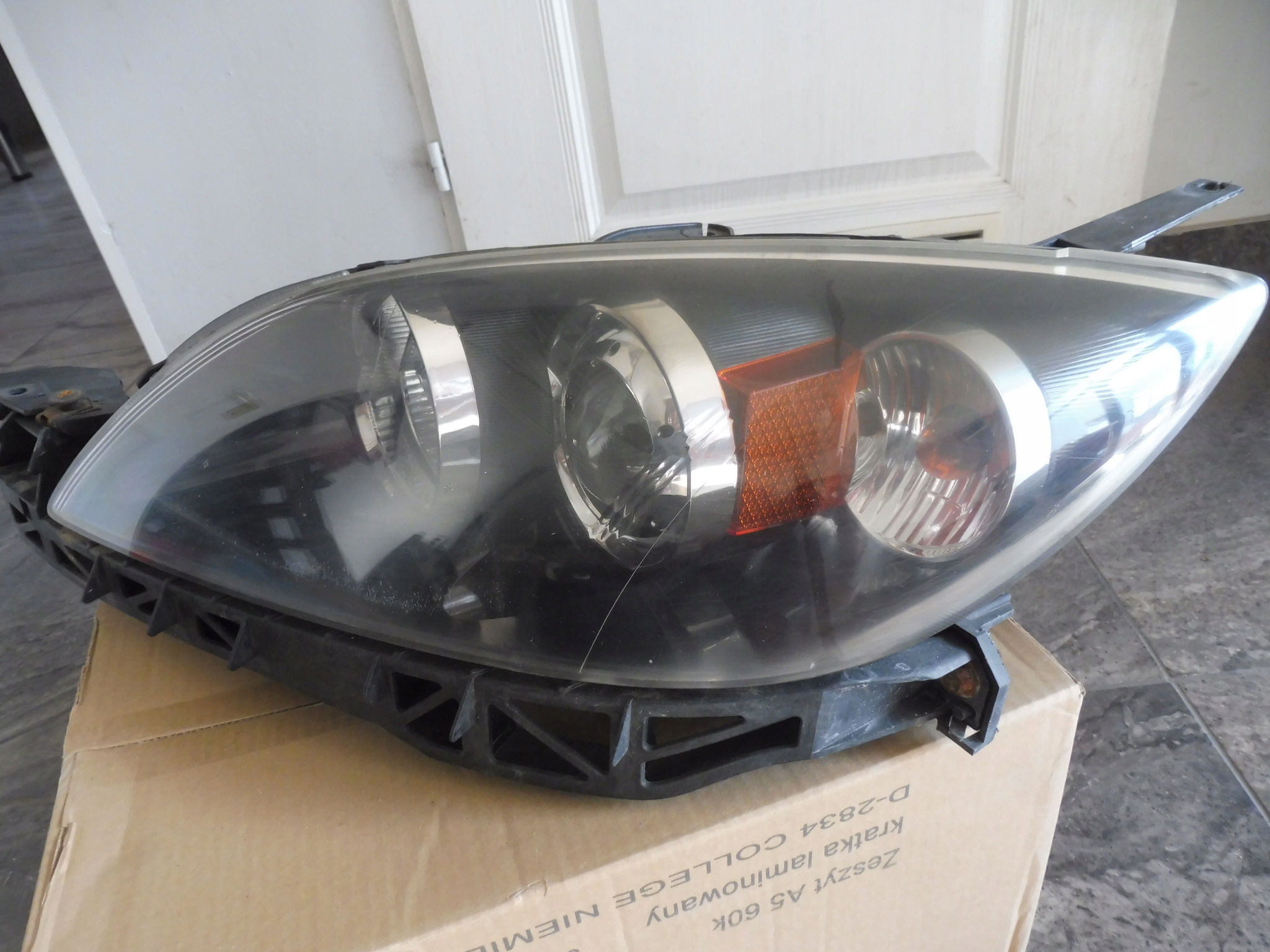LAMPA LEWA PRZÓD MAZDA 3 BK 1,6 5D HB BP4K50161 za 350 zł z Sławno ...