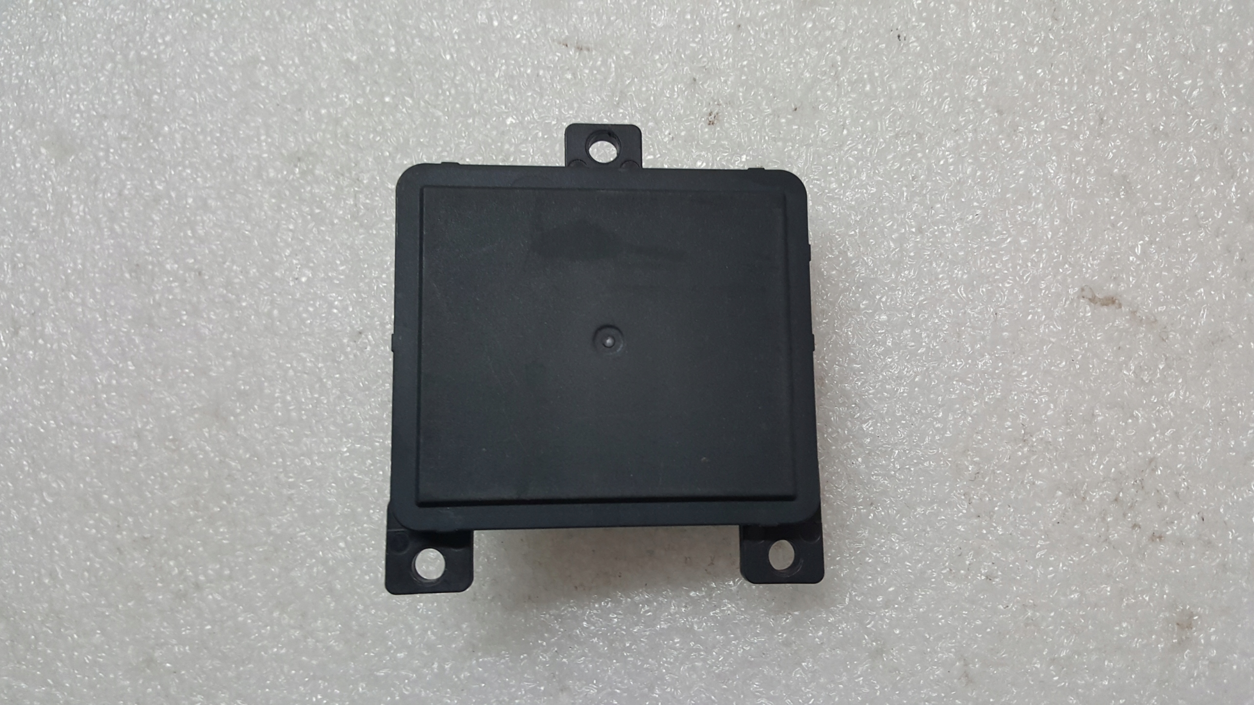Radar, sensor, distronic VOLKSWAGEN SKODA AUDI 5WA907572B 6.067 za 450 ...