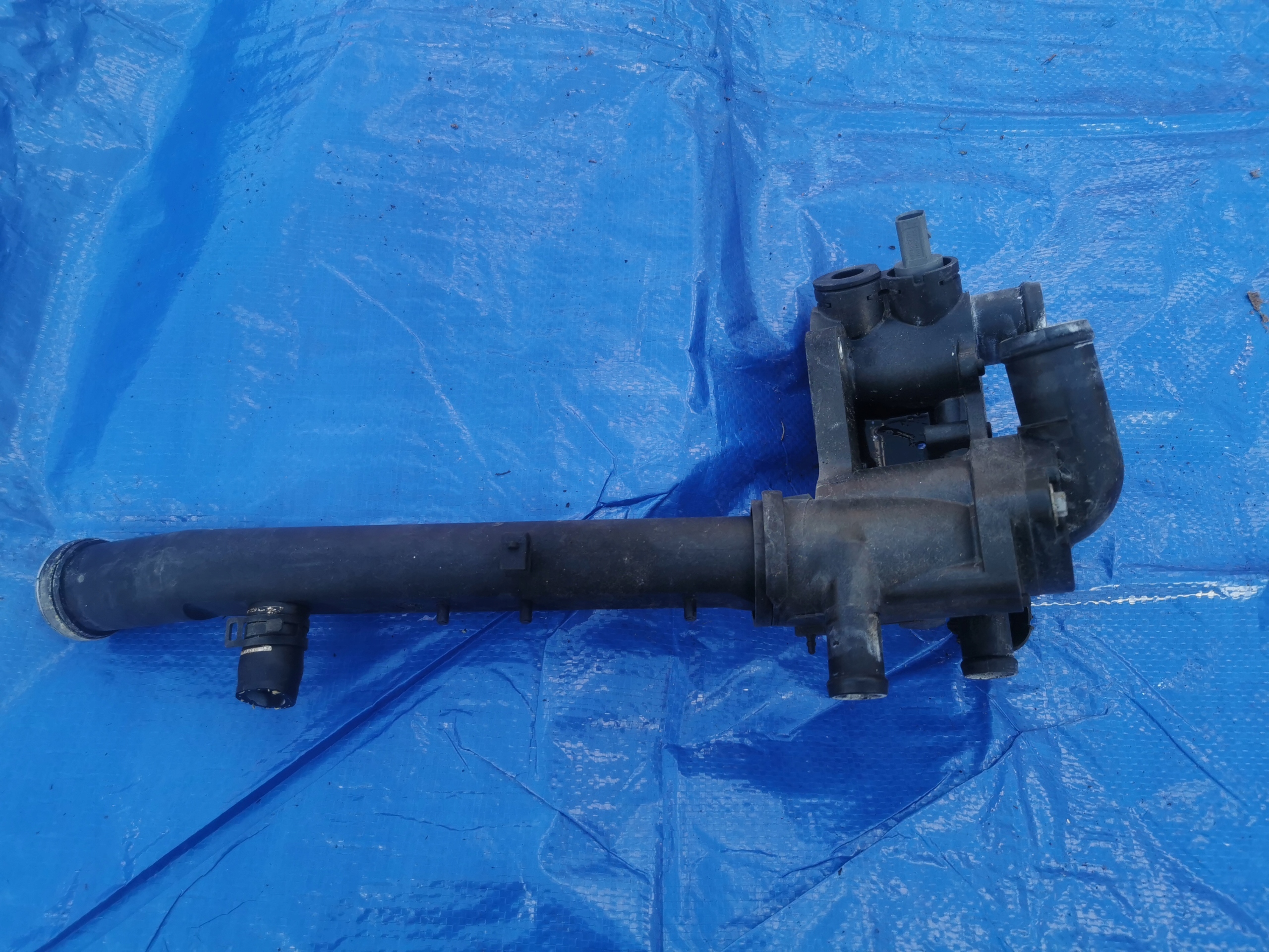 SKODA FABIA II 1.4 OBUDOWA TERMOSTATU 032121111 za 20.00PLN z Zielona ...