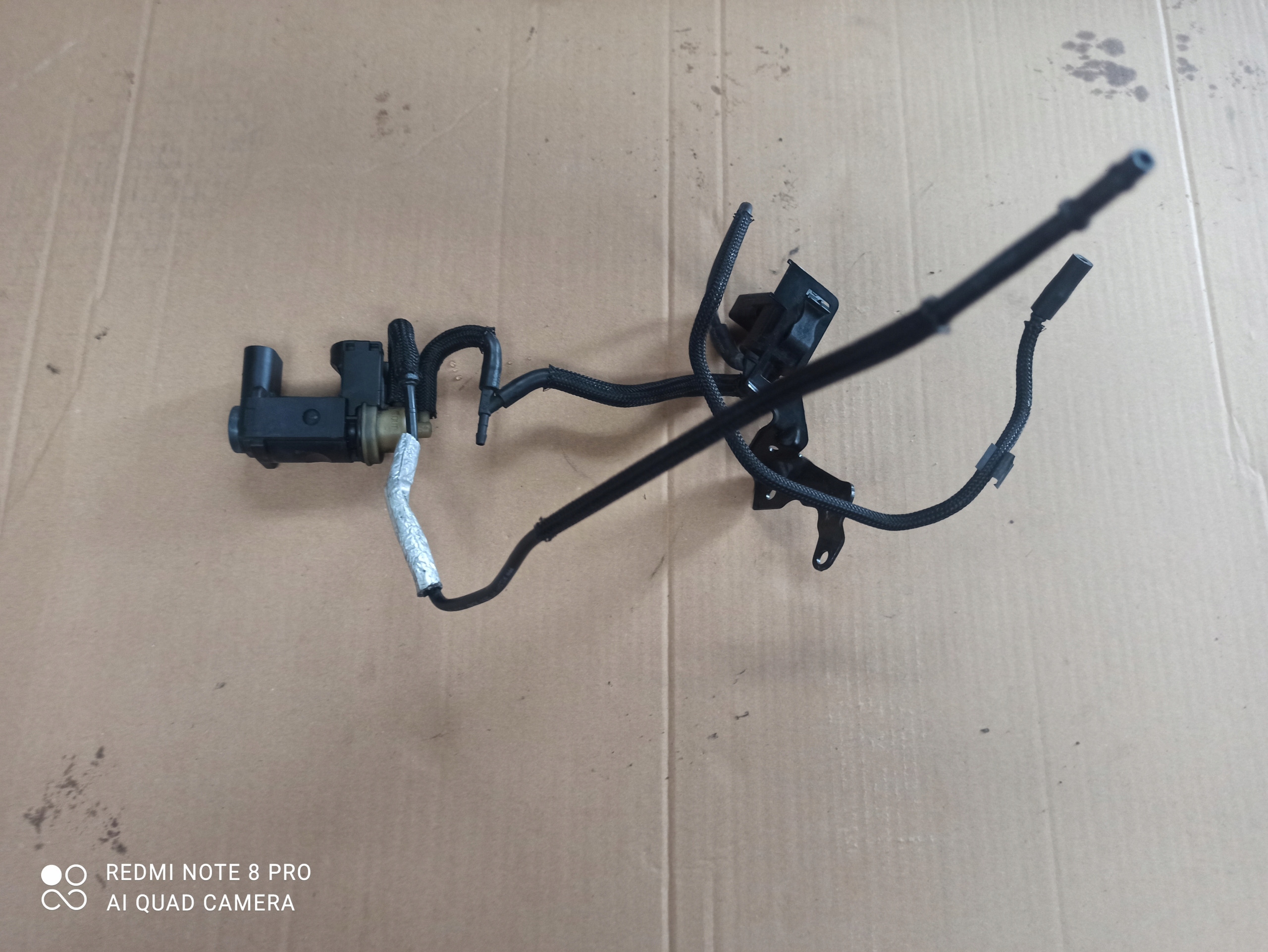 ZAWÓR ZAWORY CIŚNIENIA VW AUDI 3.0TDI 059906627Q za 250.00PLN z Bujaków ...