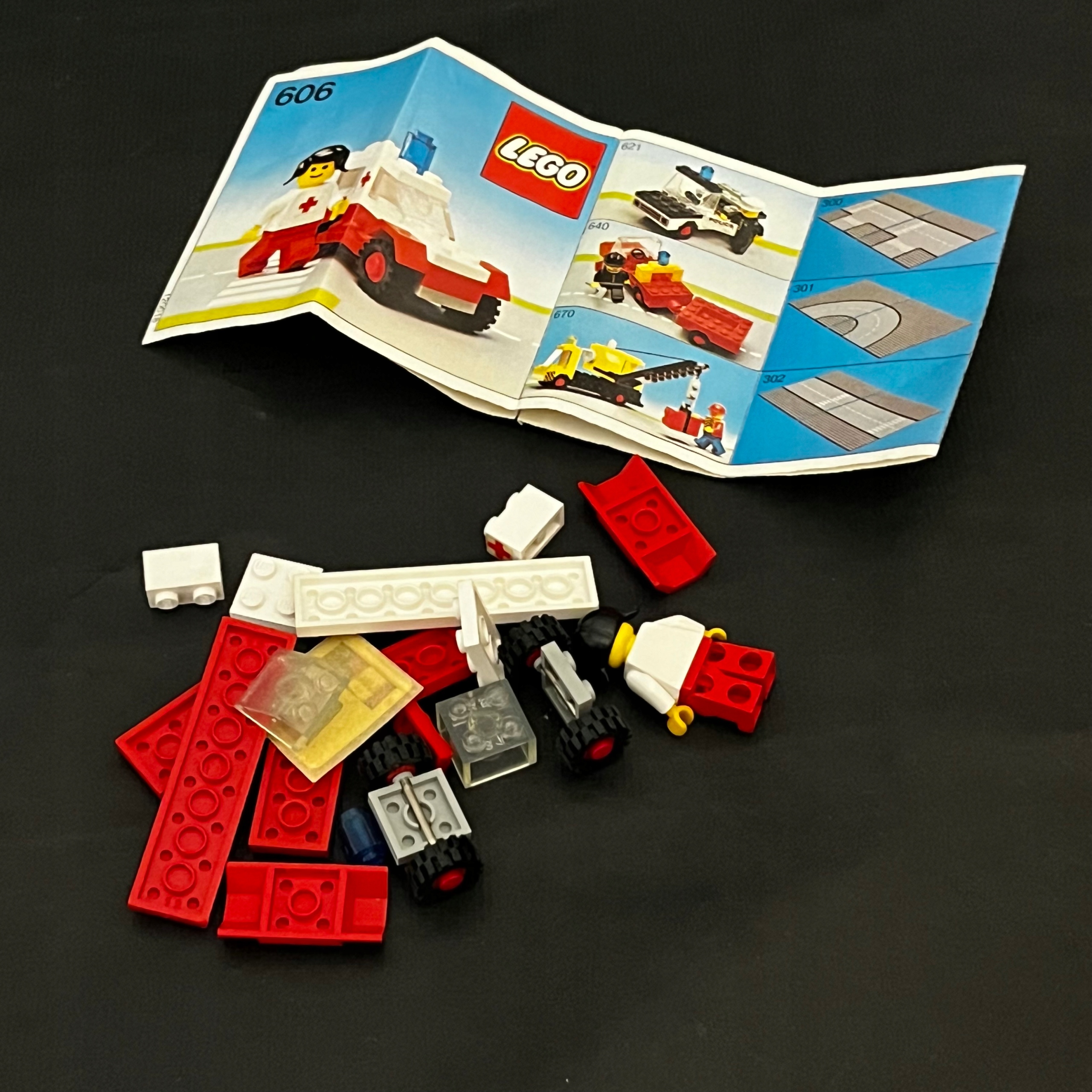 606 LEGO Ambulans • Cena, Opinie • Elementy 17380866232 • Allegro