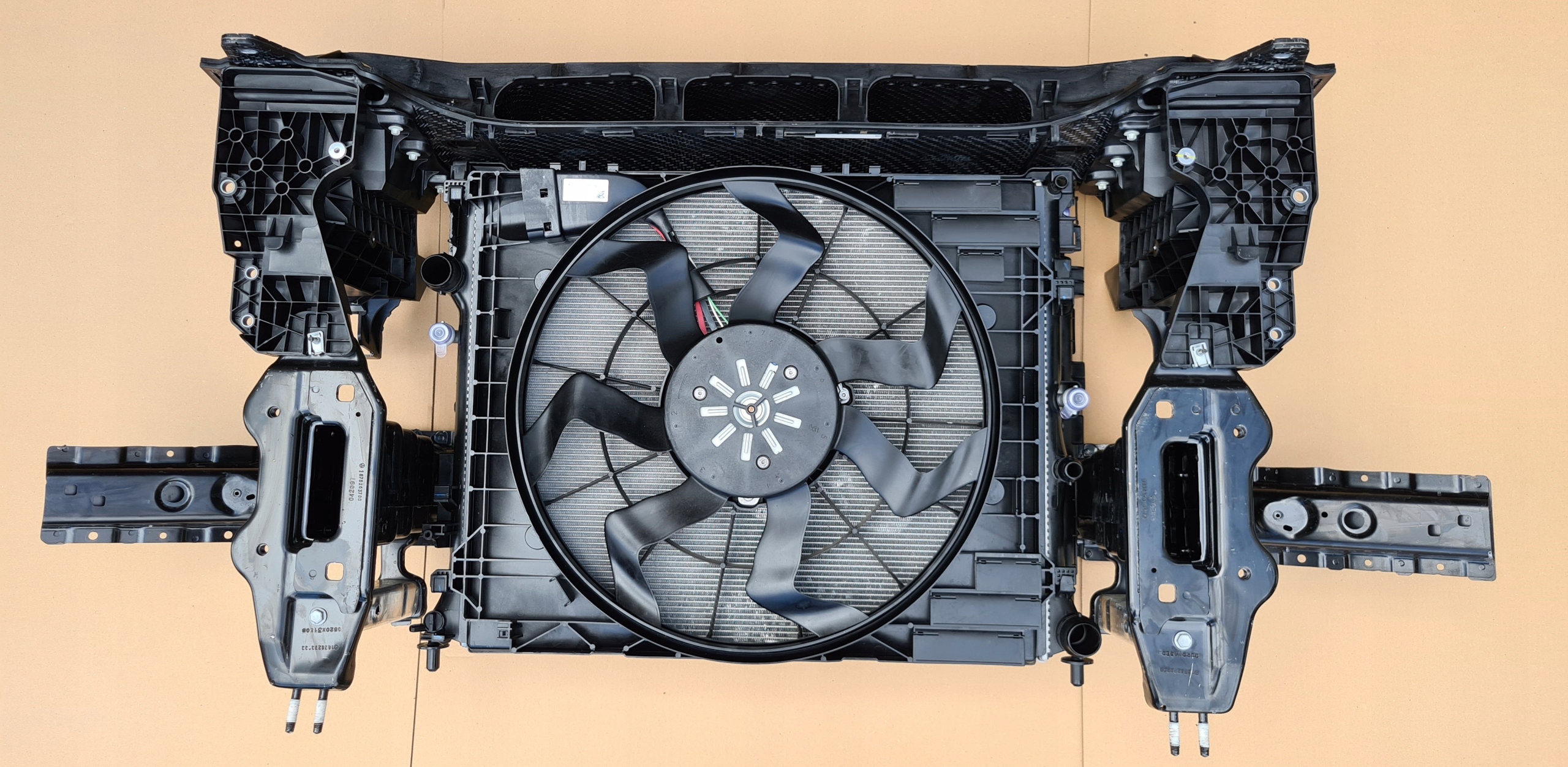 PAS PRZEDNI CHŁODNIC MERCEDES GLE W167 C167 V167 A1679069106 ...