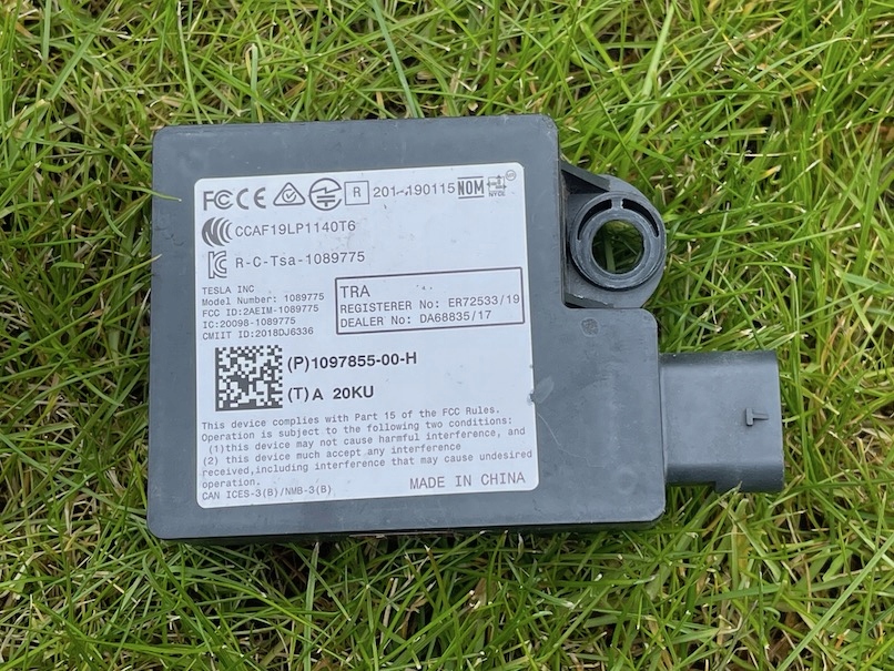 TESLA MODEL 3 III RADAR SENSOR DISCTRONIC ZDERZAK za 150.00PLN z Luboń ...