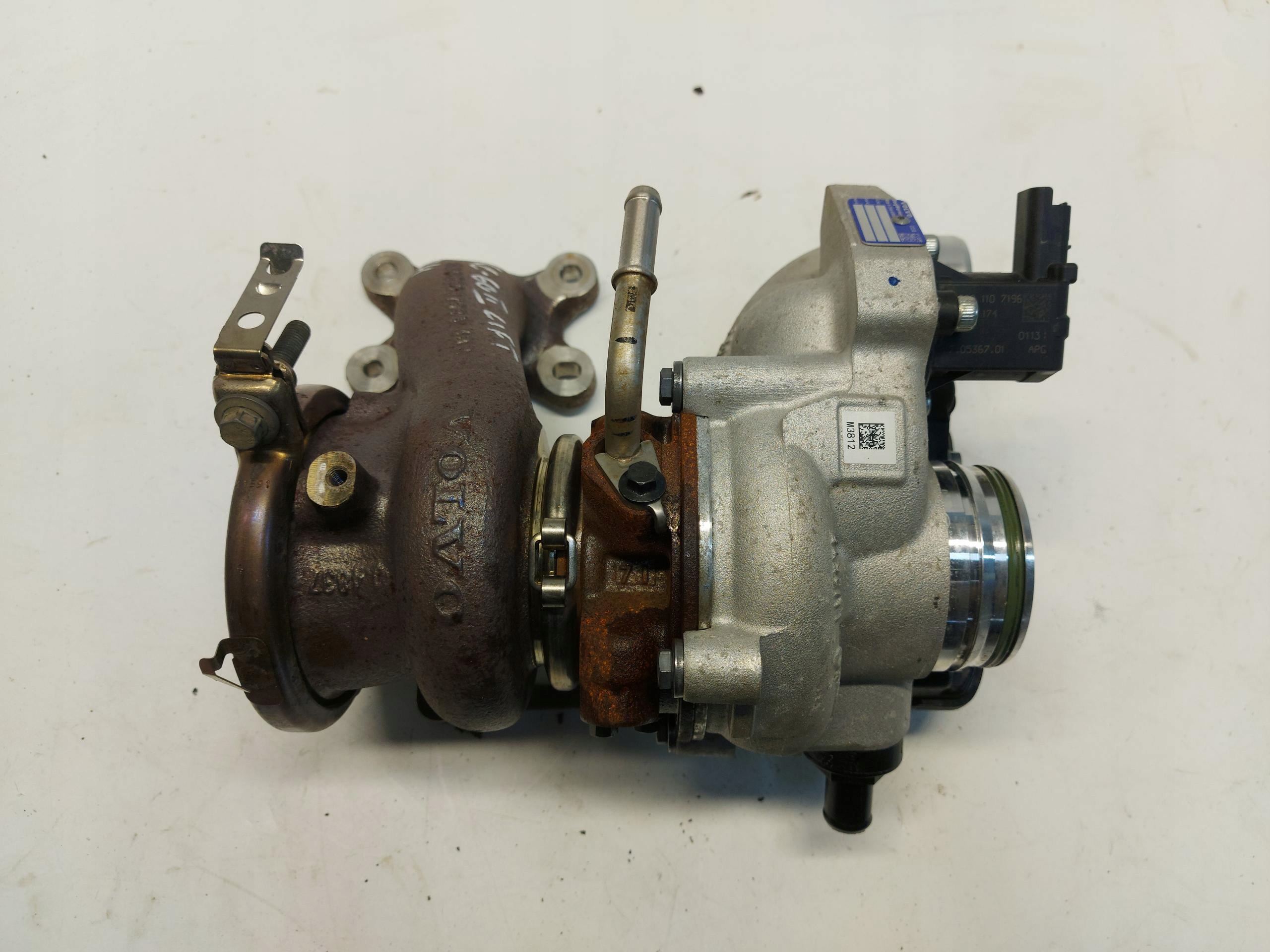 VOLVO XC60 II LIFT B4 2.0B Turbina turbosprężarka 32257802 32257802 za ...