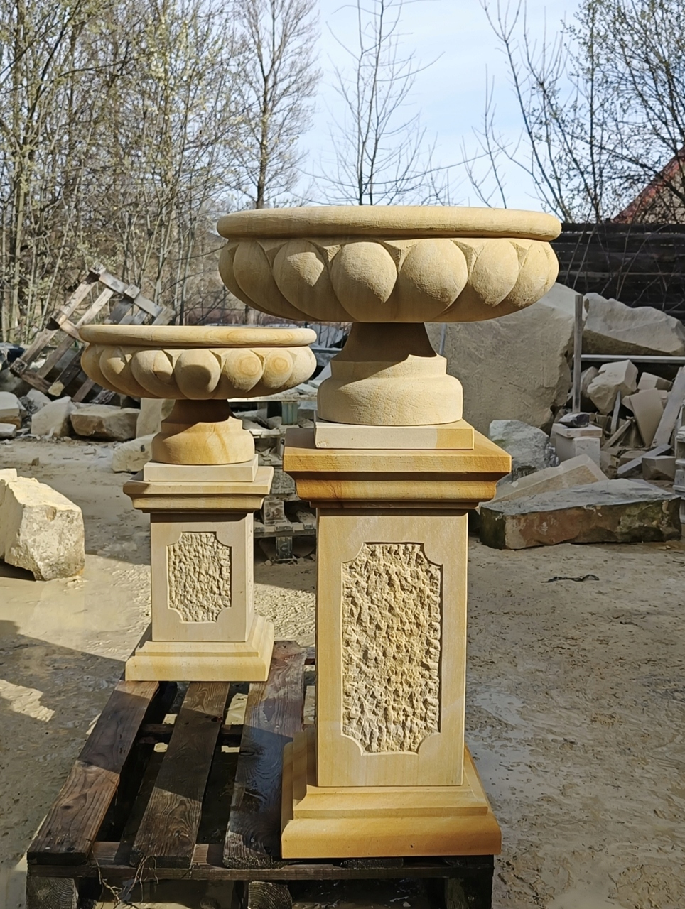 Kolumny z wazami, kamień piaskowiec • Cena, Opinie - Allegro