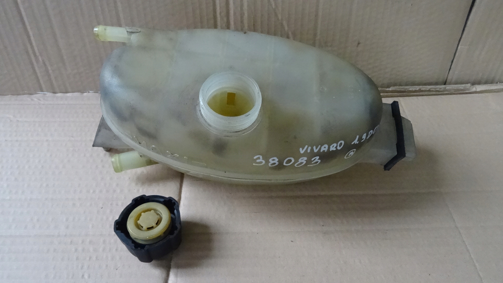 Opel OE 1304241 zbiornik wyrównawczy - porównaj ceny - Allegro.pl