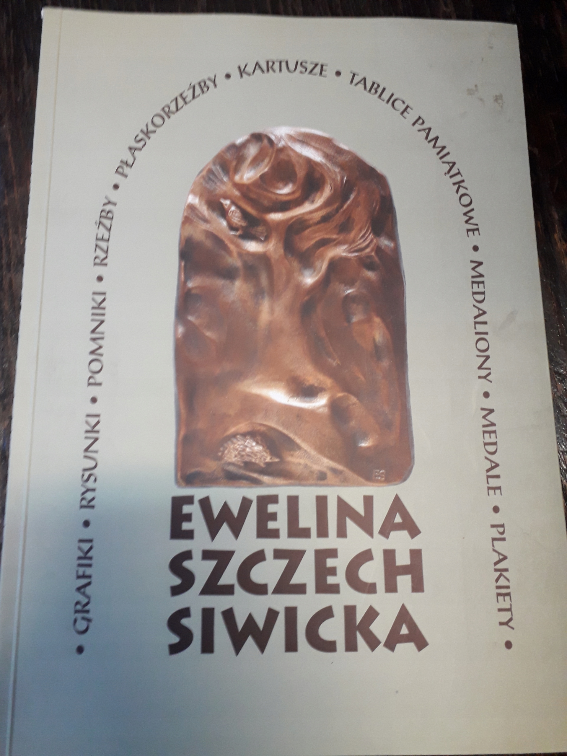 EWELINA SZCZECH SIWICKA - GRAFIKI, RYSUNKI, RZEŹBY, PŁASKORZEŹBY ...