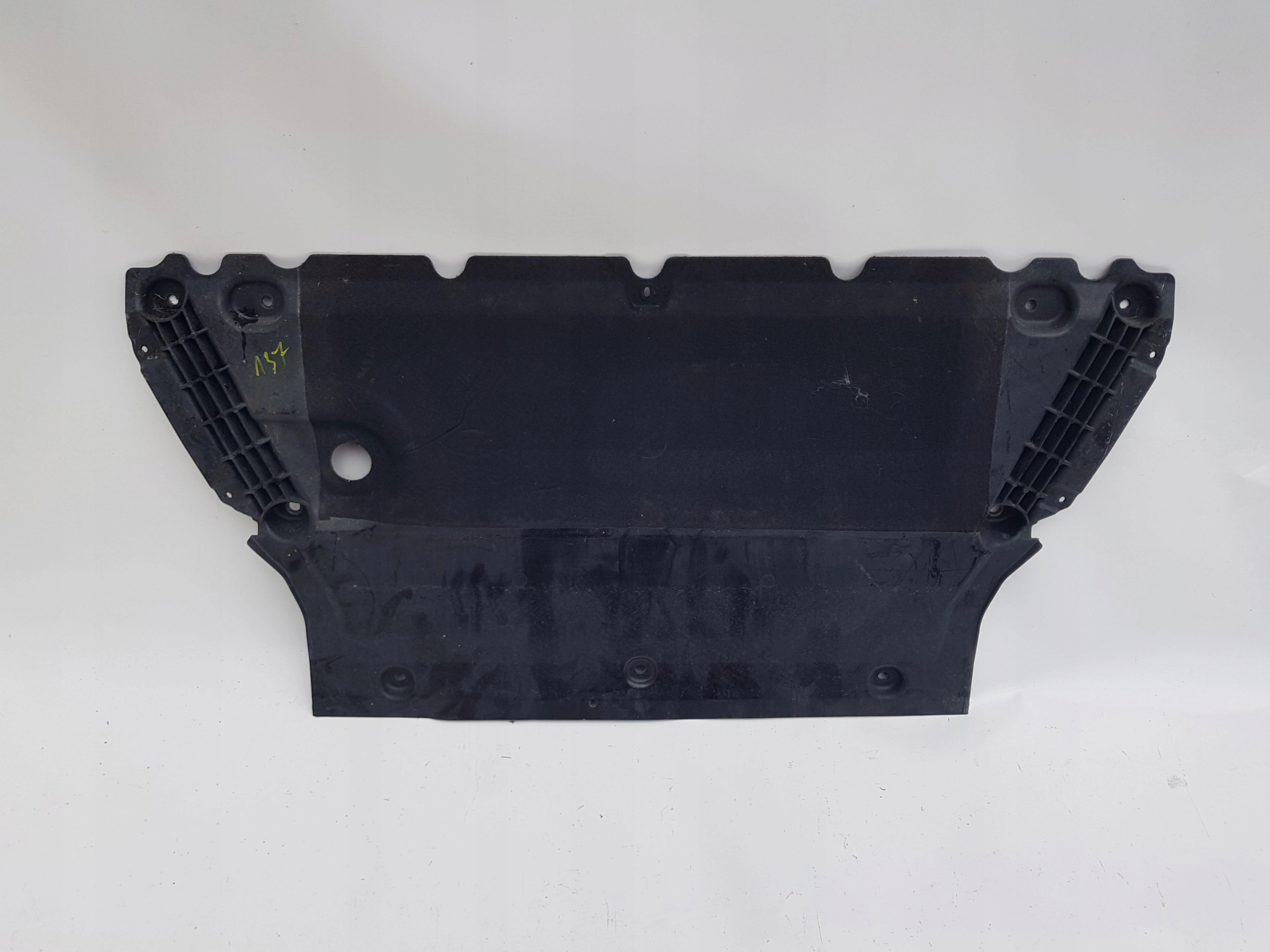 AUDI A4 B9 A5 OSŁONA POD SILNIK 8W0863821B 8W0863821B za 550 zł z Nowa ...