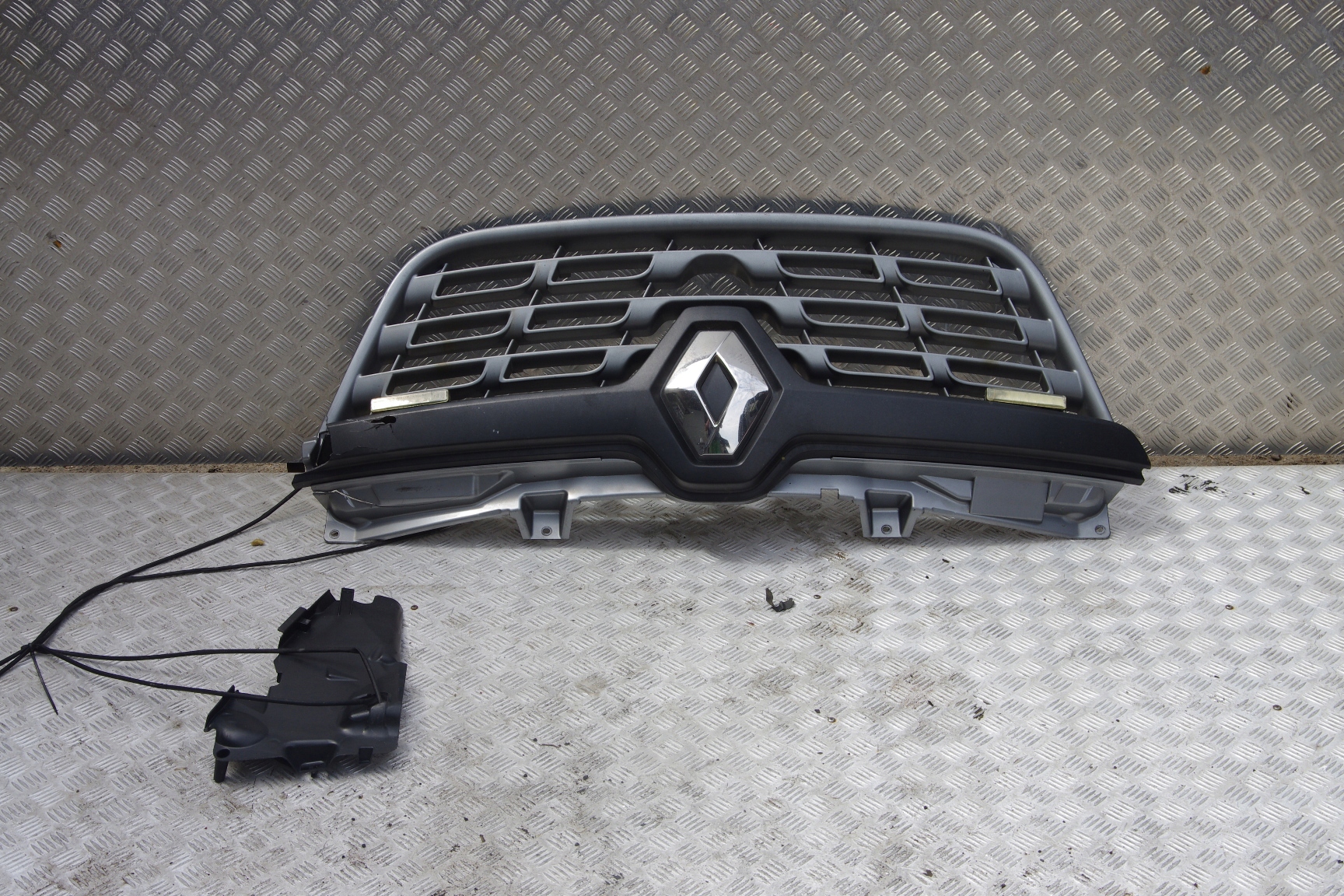 GRILL ATRAPA RENAULT MASTER III OPEL MOVANO B za 120.00PLN z KŁODZKO ...