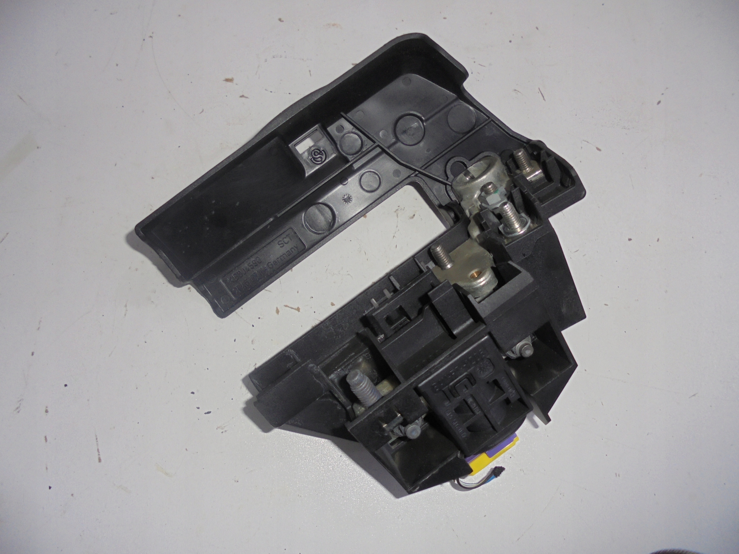 AUDI VW BEZPIECZNIK KLEMA PLUSOWA 4F0915519 za 200.00PLN z JASIENICA ...