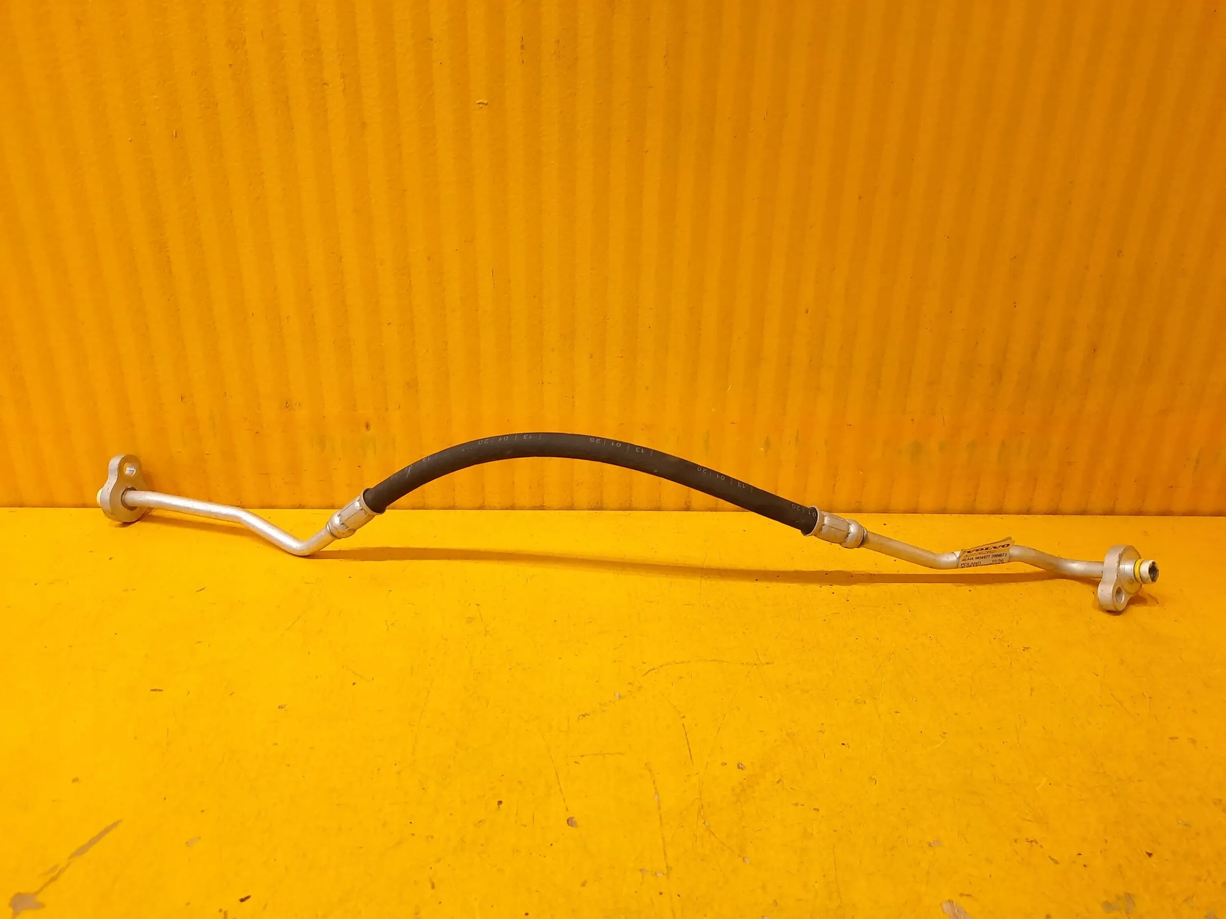 Volvo V60 II 2.0D 18r.- PRZEWÓD KLIMATYZACJI 32226282 32226282 za 70 zł ...