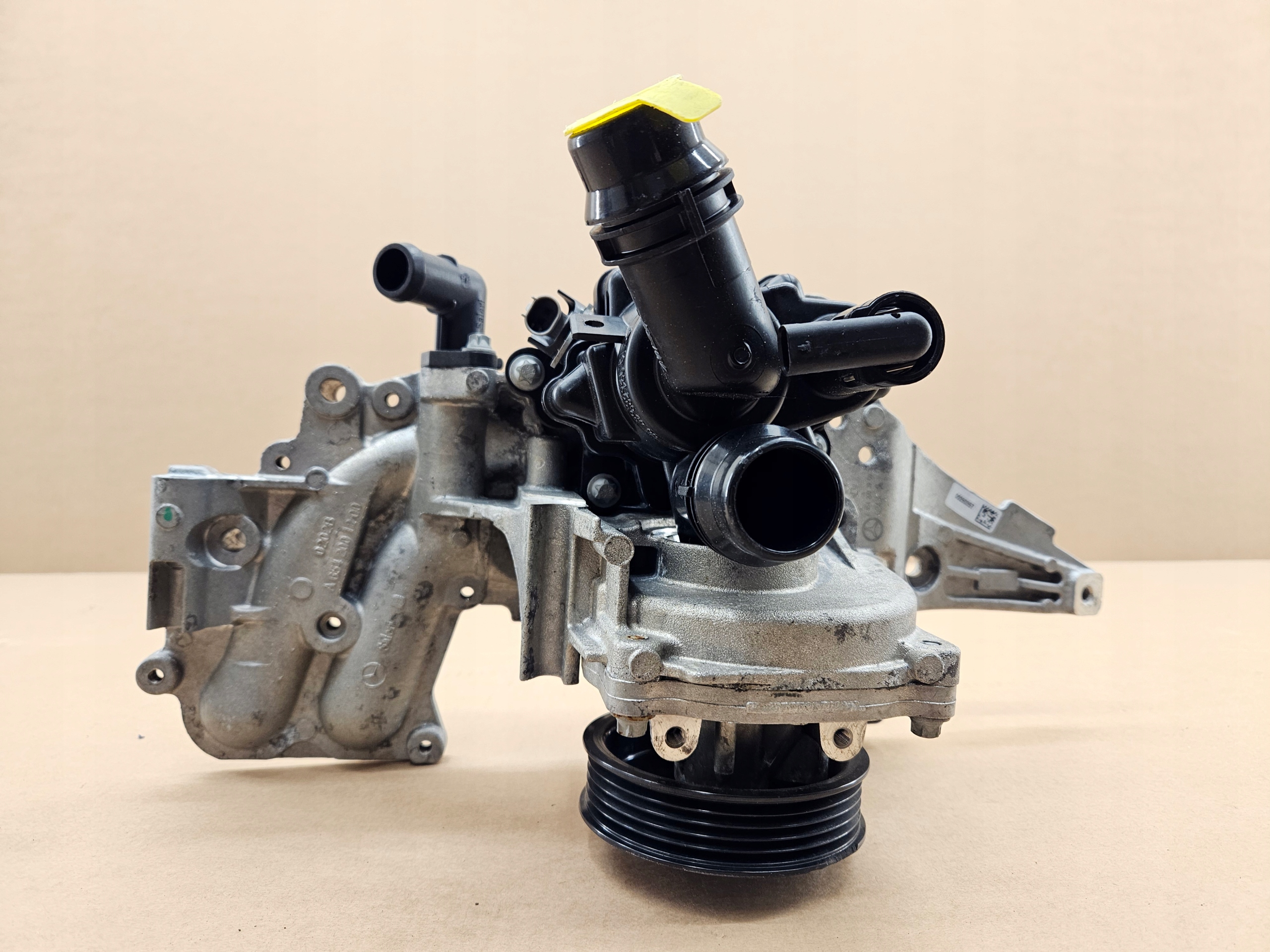 TERMOSTAT POMPA WODY MERCEDES OM654920 654.920 8642 A6542001300 ...