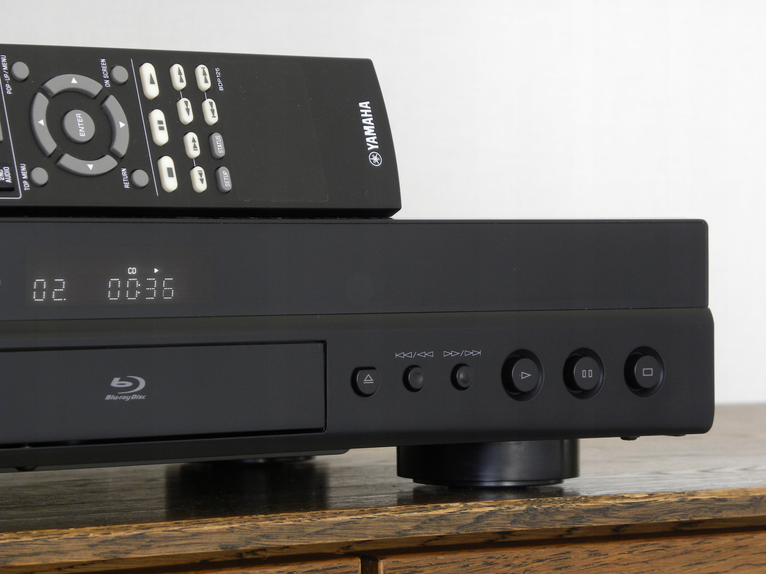 YAMAHA BD-S677 czarny – blu-ray 3D z WiFI i Miracast, SACD YAMAHA BD-S677 czarny – blu-ray 3D z WiFI i Miracast, SACD
