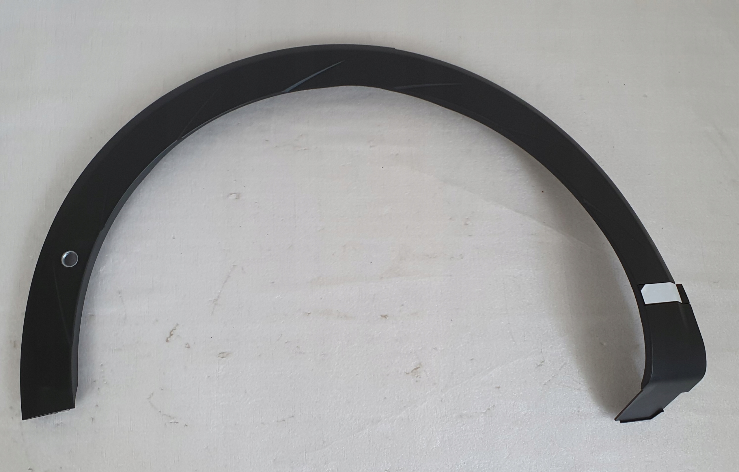 LISTWA BŁOTNIKA LEWA PRZÓD HYUNDAI IONIQ 5 2021- 87711-GI110 LISTWA ...