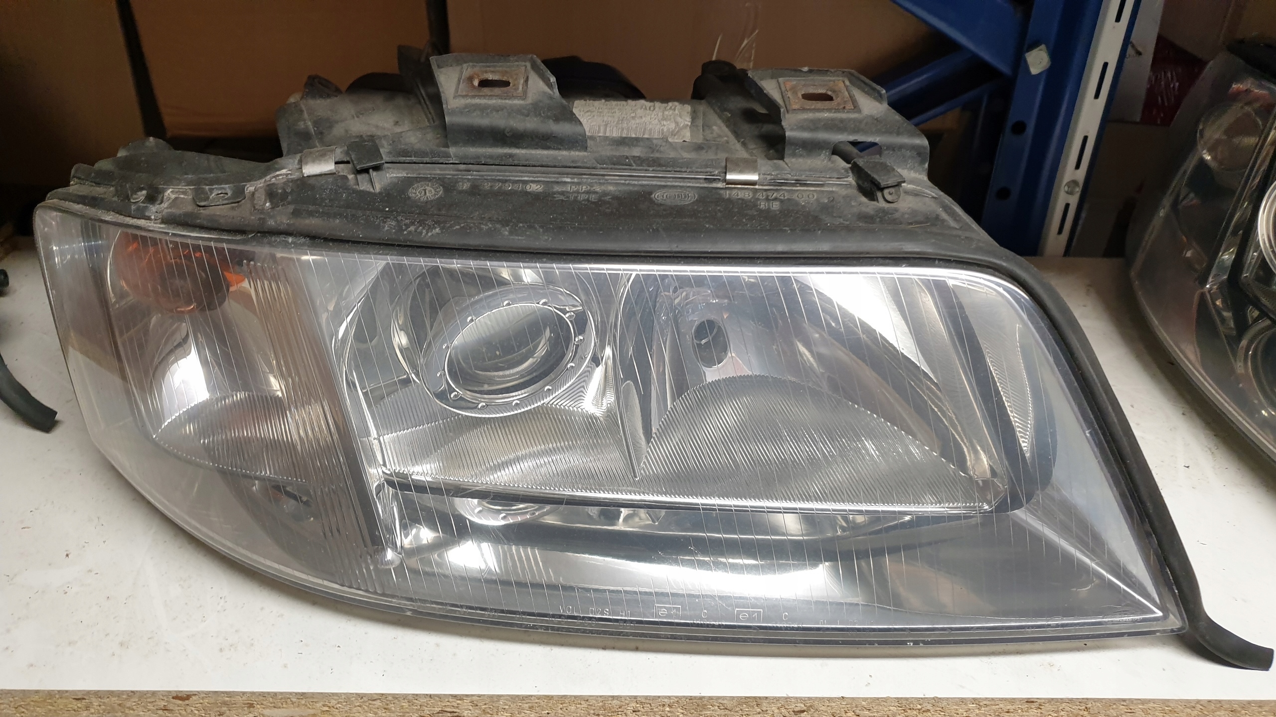 Pr reflektor AUDI A6 C5 1997r 4B0941004AC ORYGINAŁ 4B0941004AC za 300 ...
