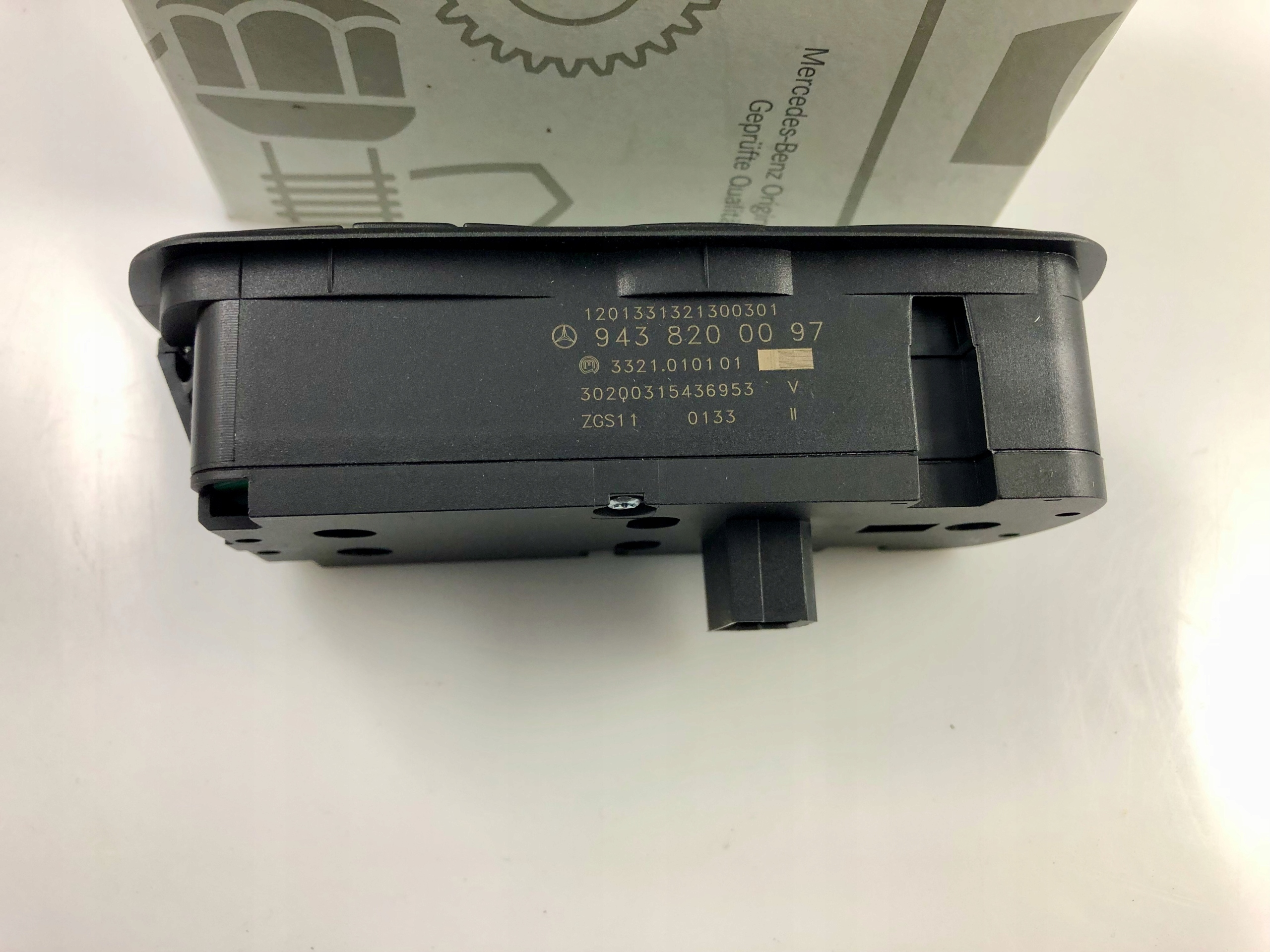 Przełącznik, podnośnik szyby Mercedes-Benz OE 943 820 00 97 - porównaj ...