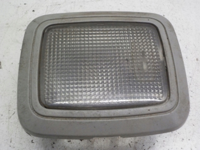 Lampka oświetlenie wnętrza Volvo OE 31663793 - porównaj ceny - Allegro.pl