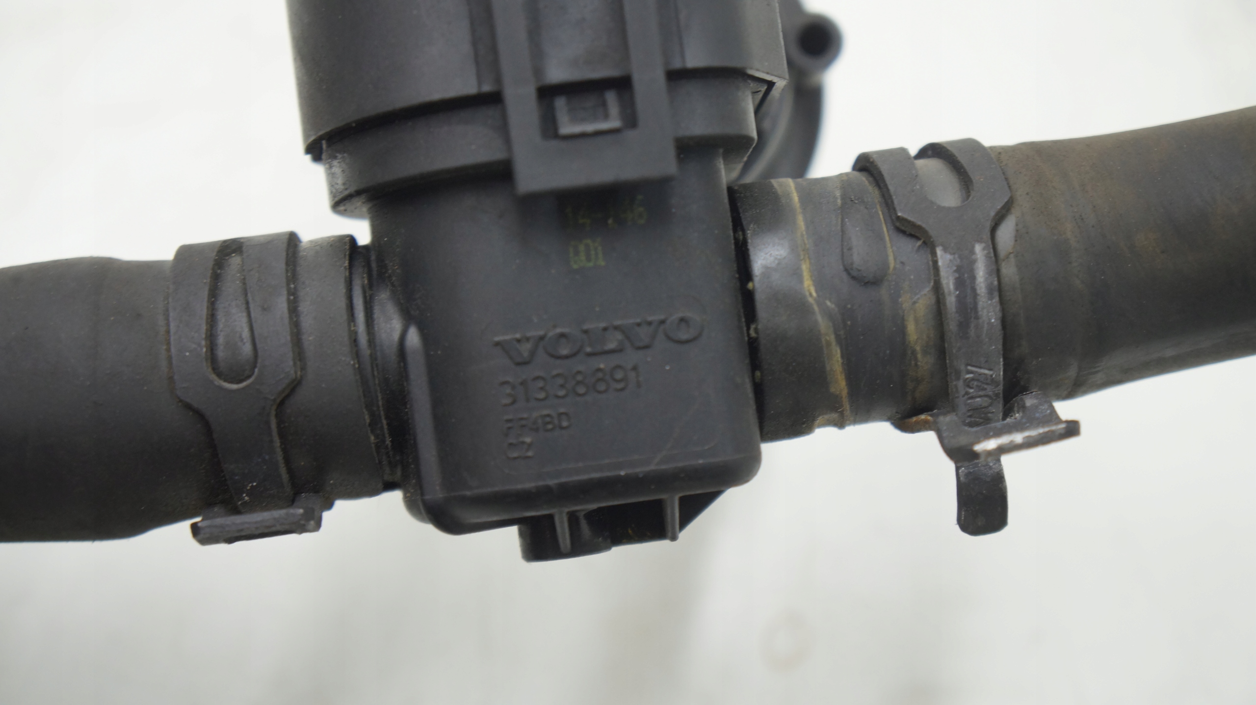 Volvo OE 31338891 przewód chłodnicy wody • Cena, Opinie - Allegro