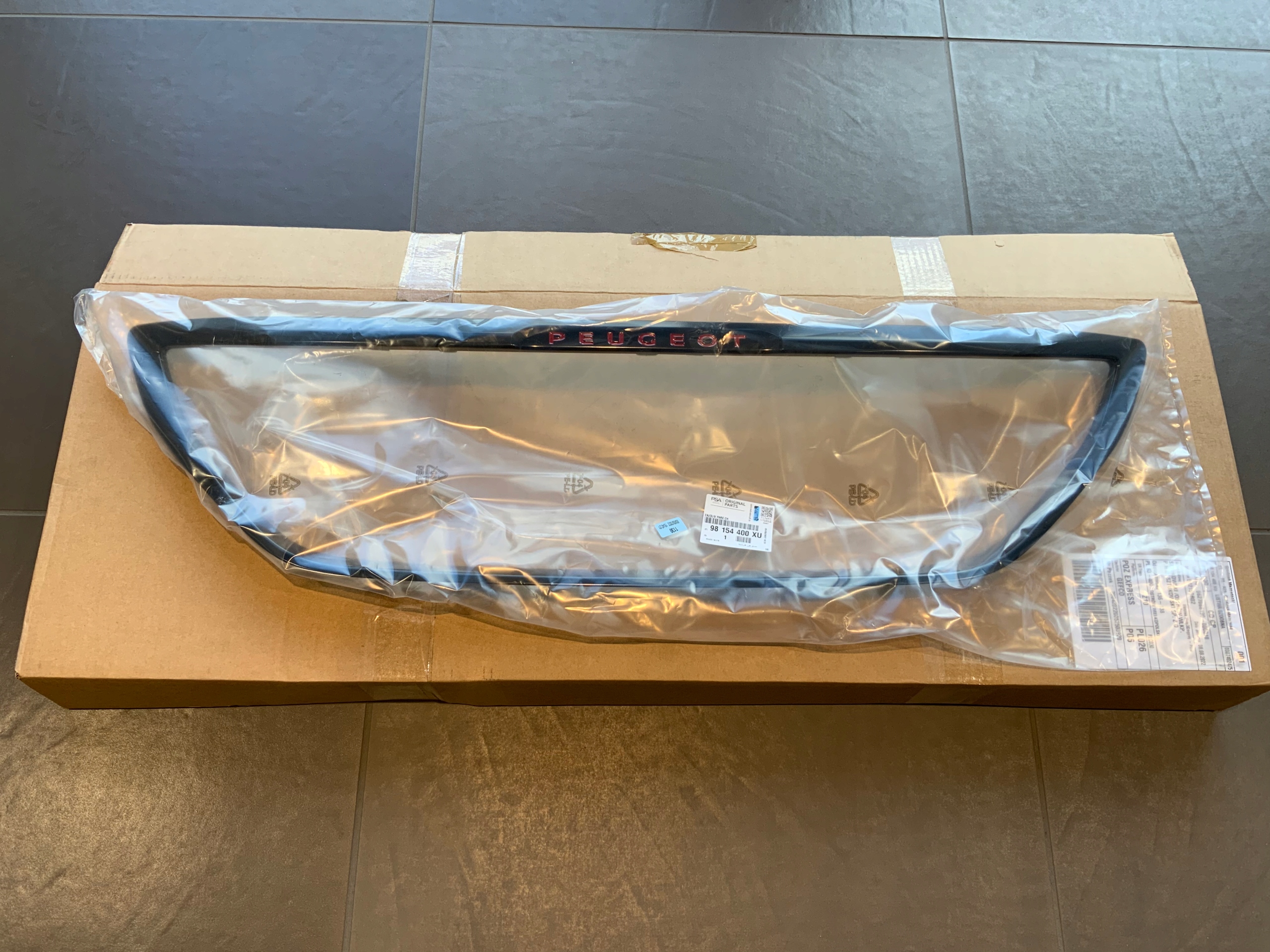 ATRAPA GRILL CZARNY CHROM ZDERZAKA PEUGEOT 2008 LIFT 16- za 699.00PLN z ...