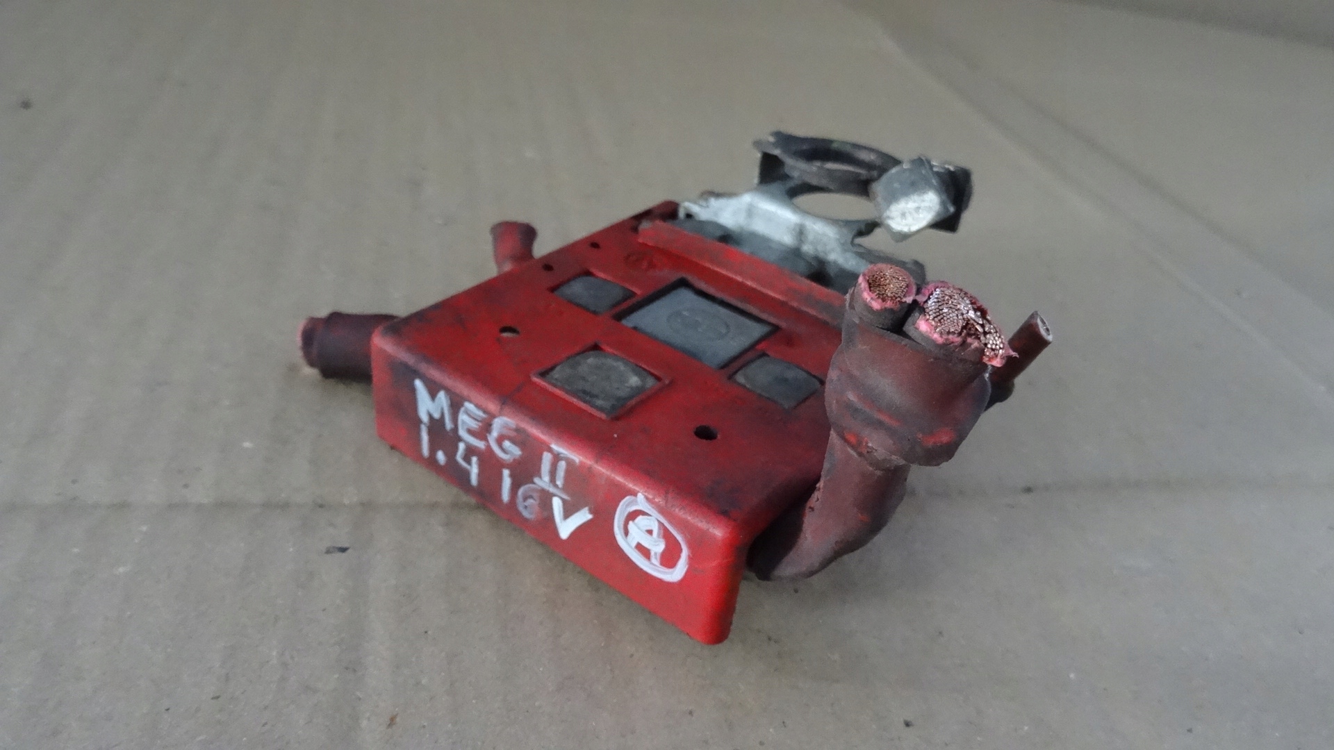 MEGANE 2 II SKRZYNKA BEZPIECZNIKÓW KLEMA PLUSOWA za 45.00PLN z Pionki - Allegro - (14668829732)