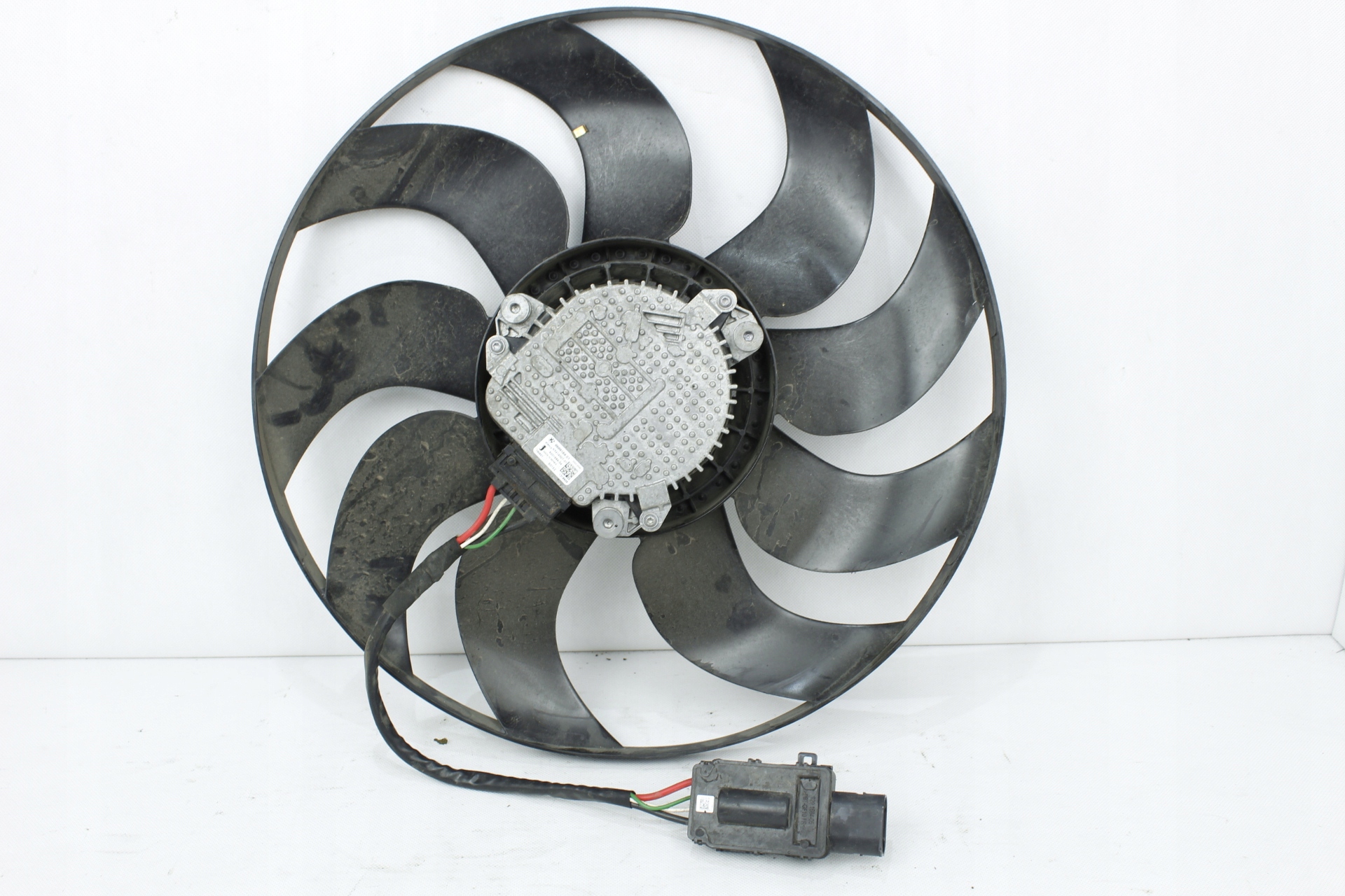 8686164 - Вентилятор кондиционера BMW G11 G30 G31 бензиновый купити на ...