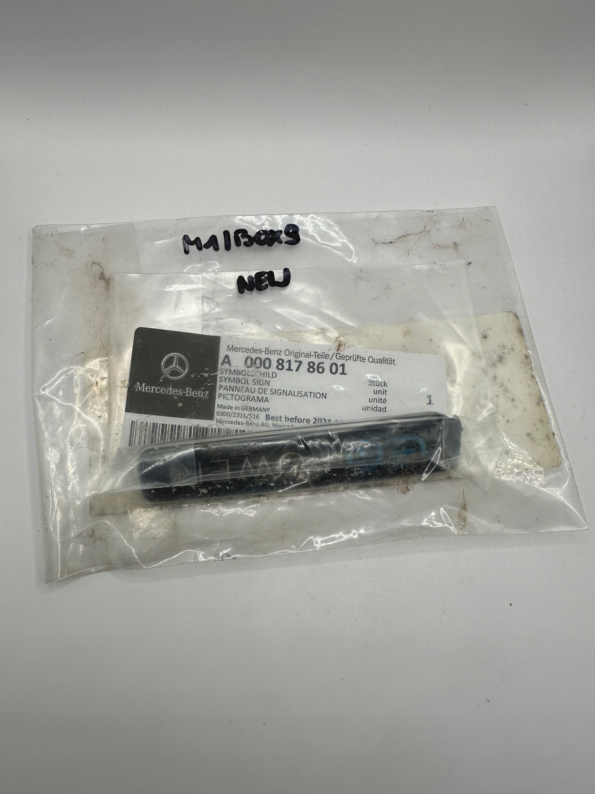 EMBLEMAT BŁOTNIKA EQ POWER MERCEDES A0008178601 • Cena, Opinie - Allegro