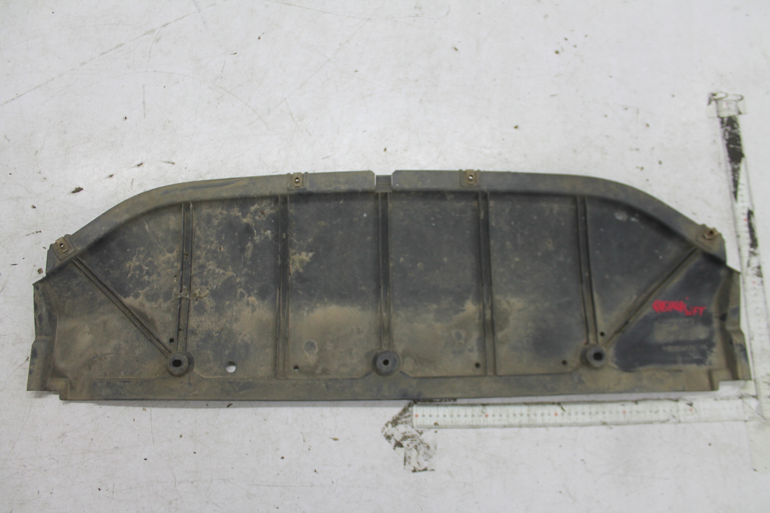 Nissan OE 75892BR00A osłona silnika za 199.00PLN z Białobrzegi ...