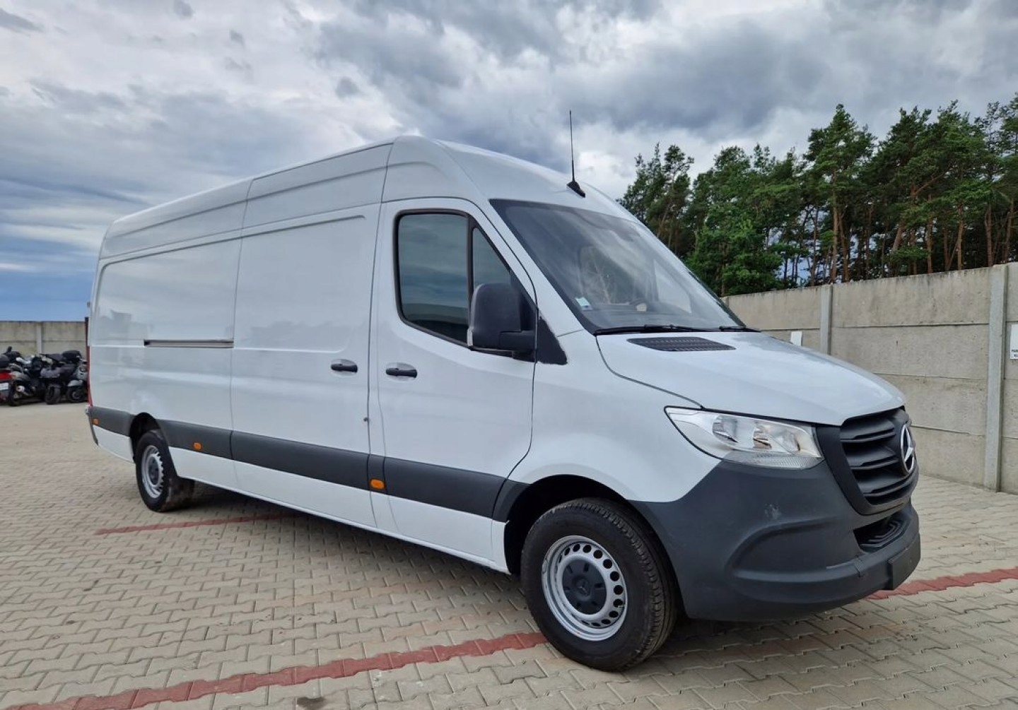 Mercedes-Benz Sprinter 907 2021r 315 CDI 150 Koni Max Maxi Long L3H2 ...