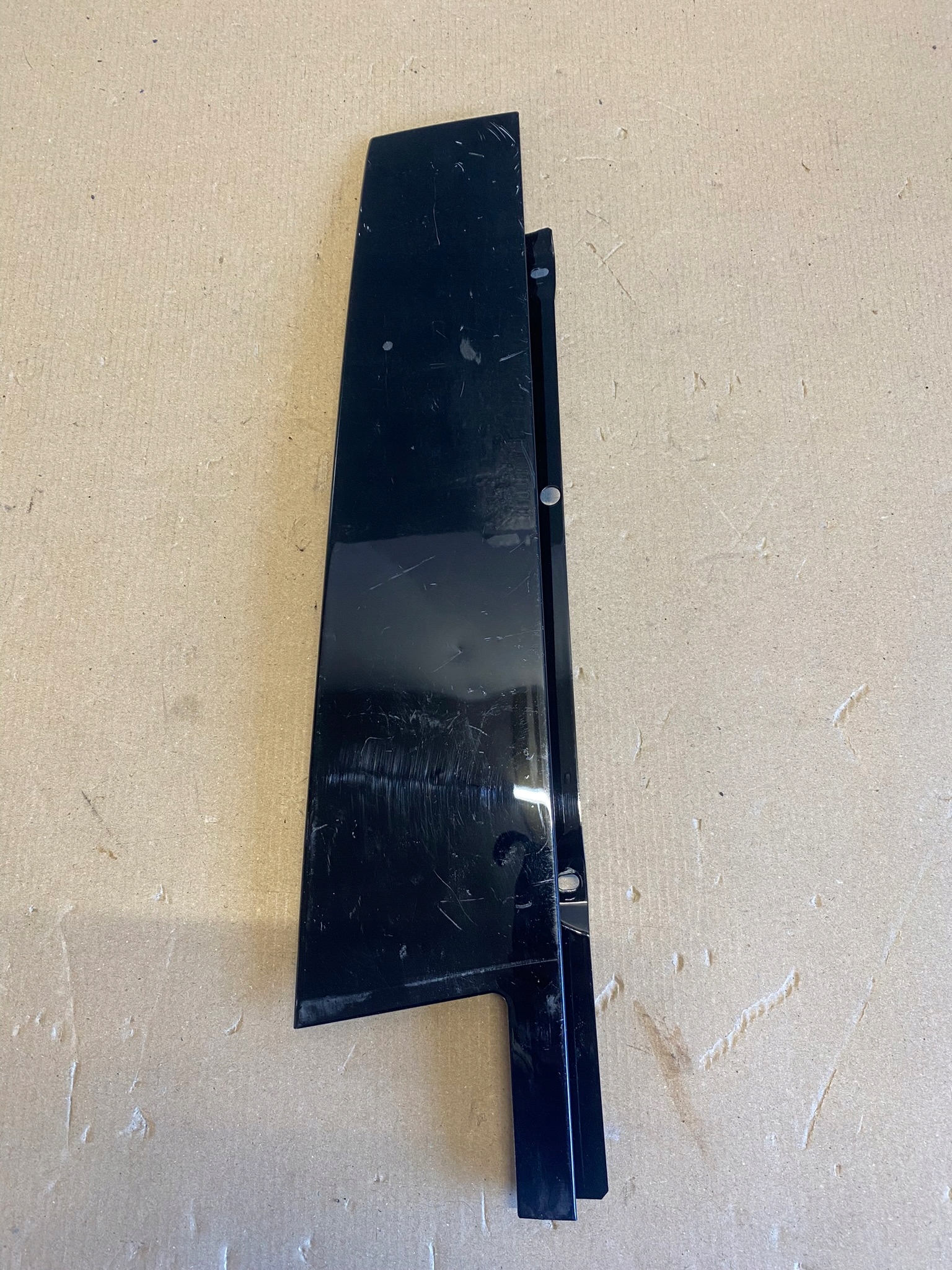 MERCEDES GLC COUPE 253 A2536901300 LISTWA OSŁONA SŁUPKA DRZWI LEWA TYŁ • Cena, Opinie - Allegro