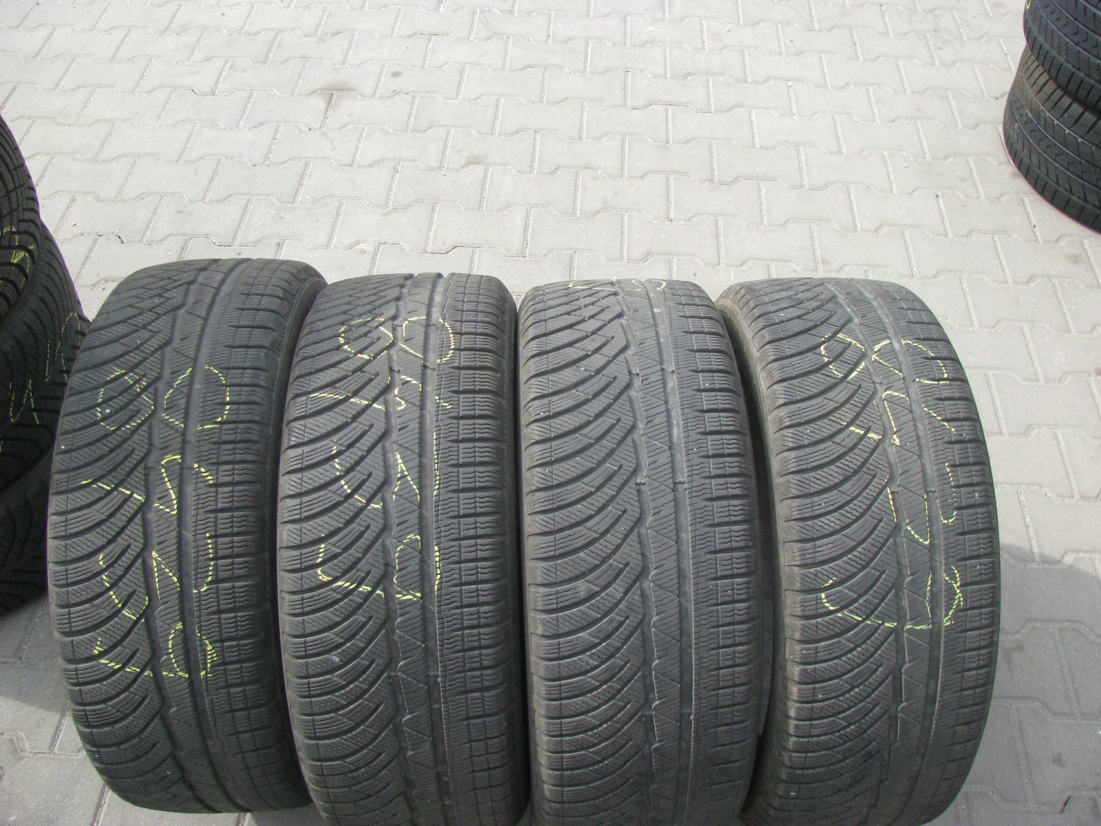Opony Zimowe 235 55 R18 Michelin - Niska cena na Allegro.pl