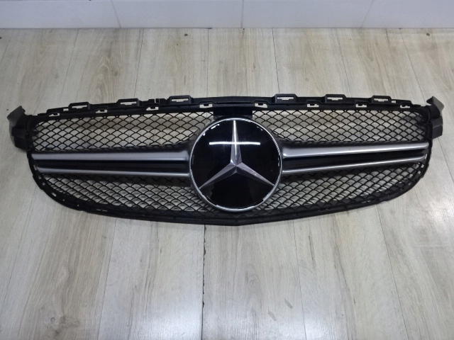 Grill atrapa Mercedes W205 AMG C63 A2058880223 A2058880223 za 999 zł z ...