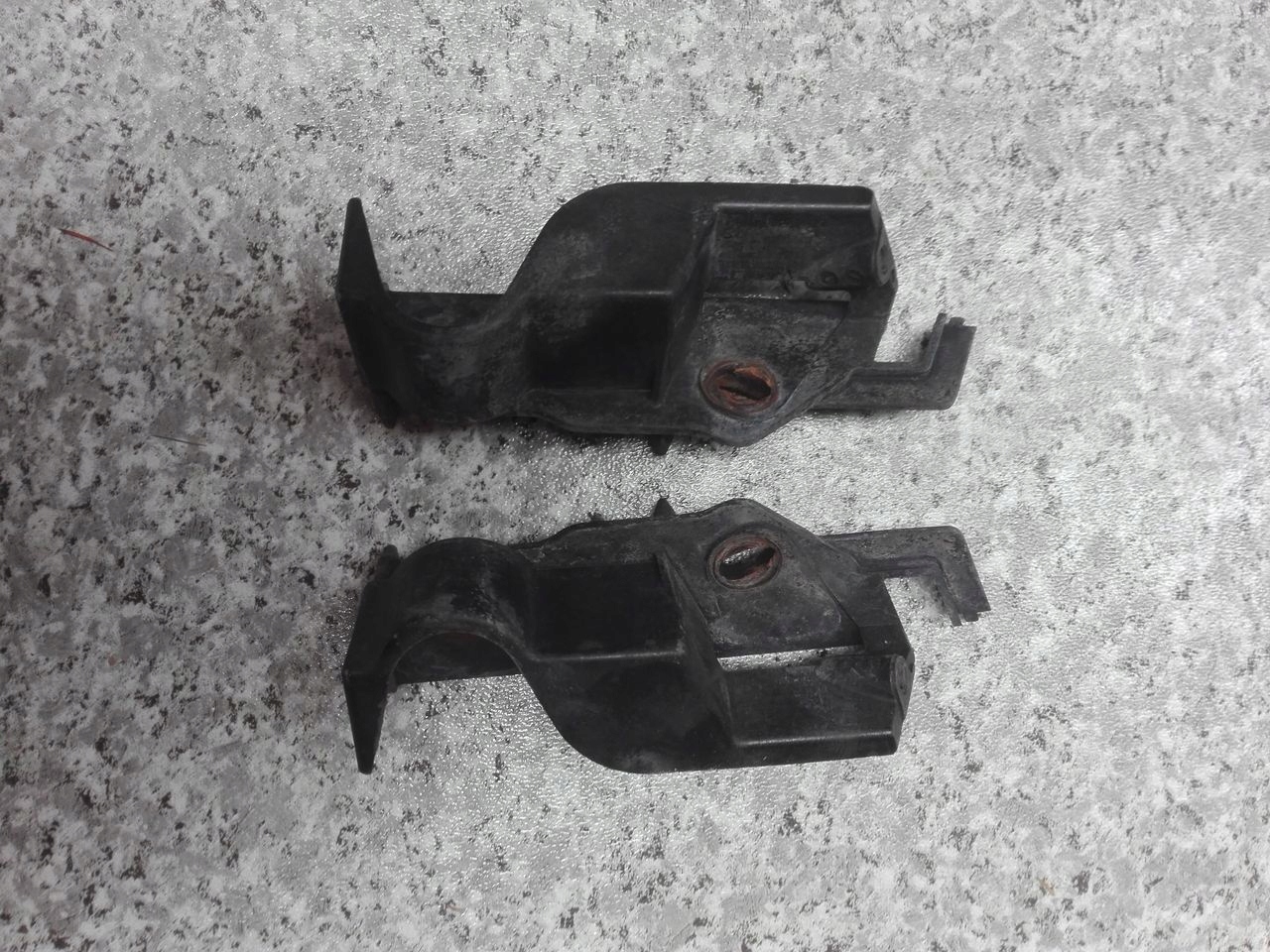 Audi OE 8K0807284E uchwyt, zderzak - porównaj ceny - Allegro.pl