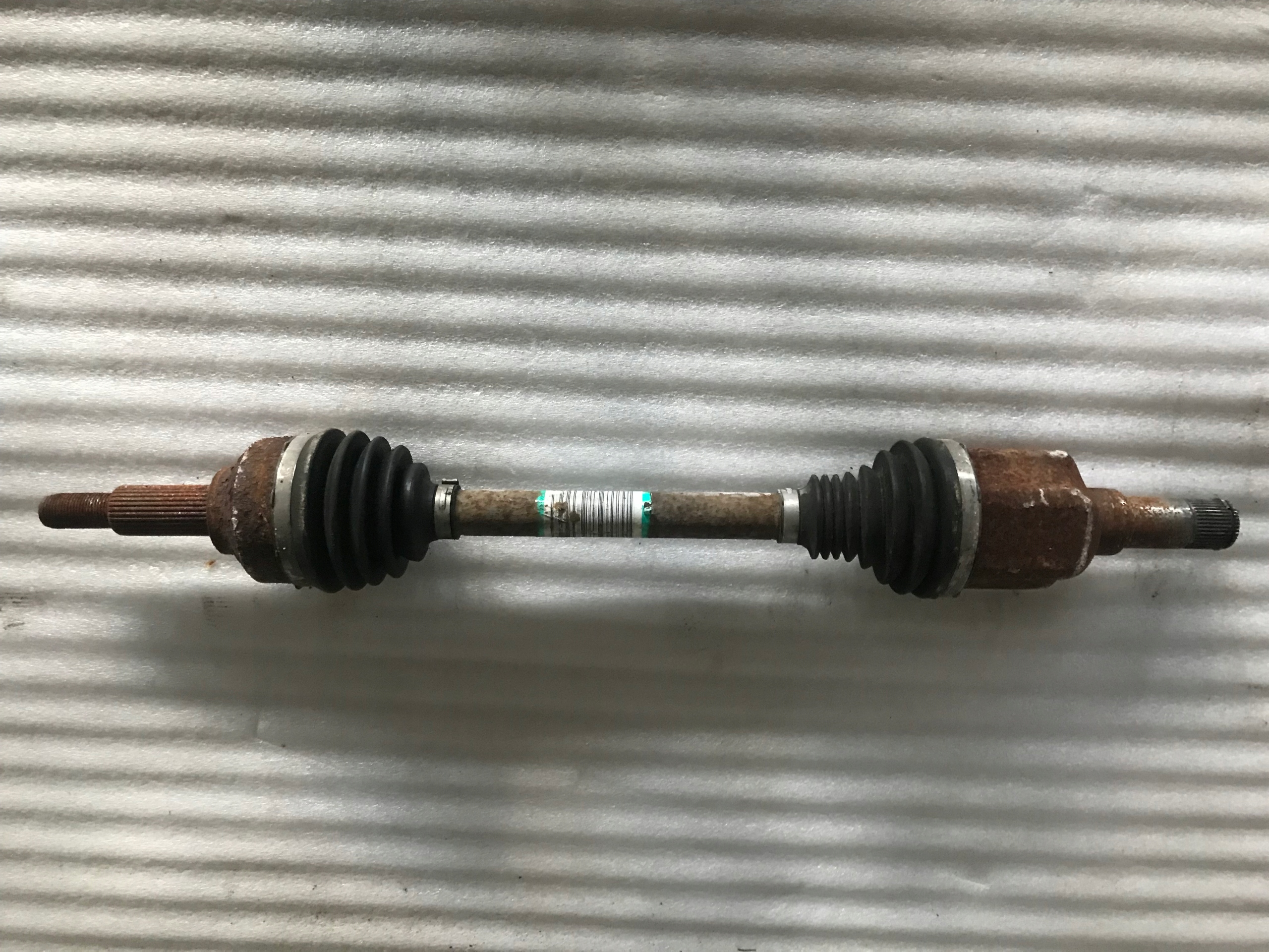 Ford OE BK21-3B437-AC półoś za 499.00PLN z BYDGOSZCZ - Allegro - (12601968538)