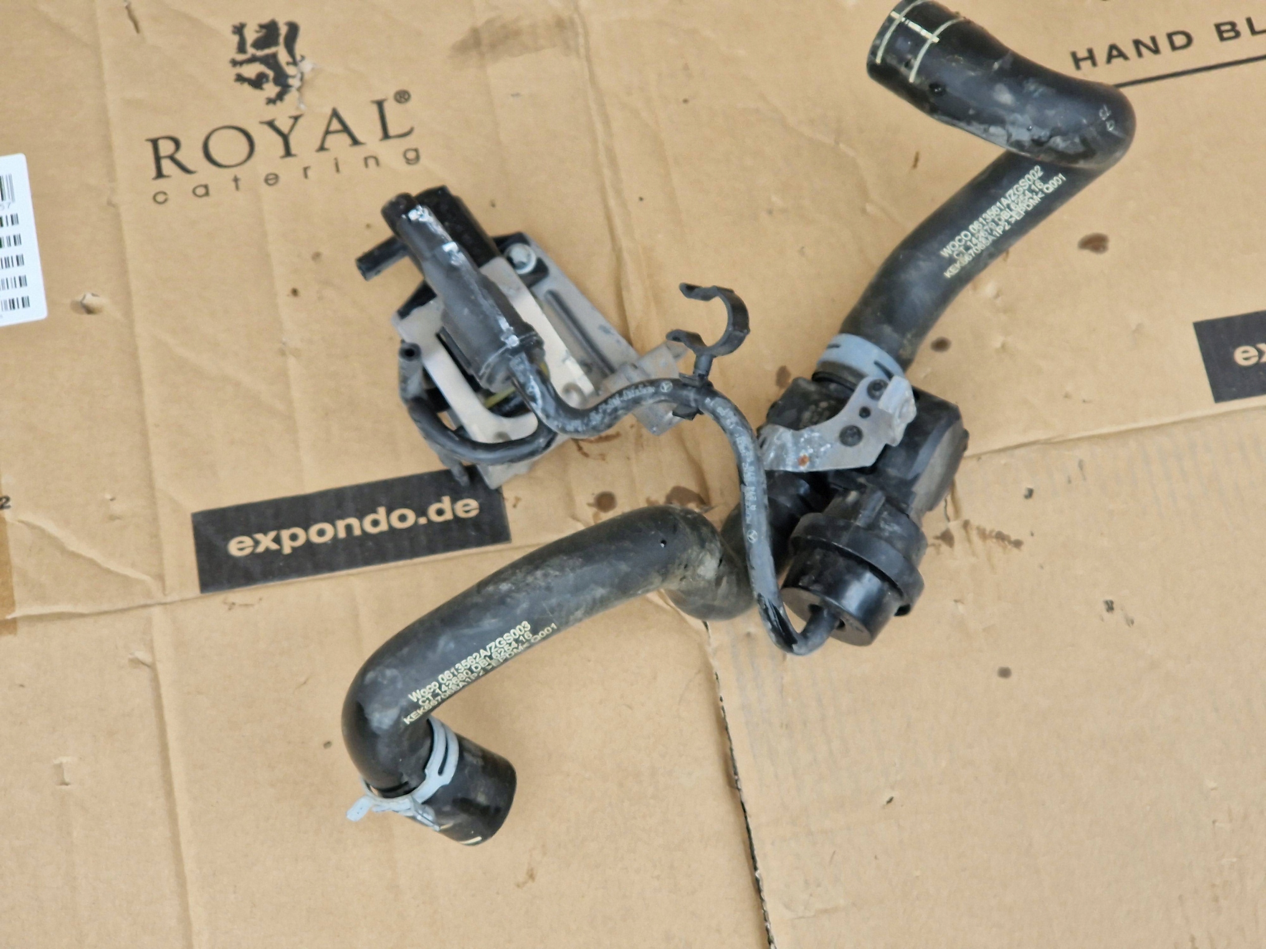 MERCEDES W205 C KLASA ZAWOR CISNIENIA WODY A2742000231 A2742000231 ...