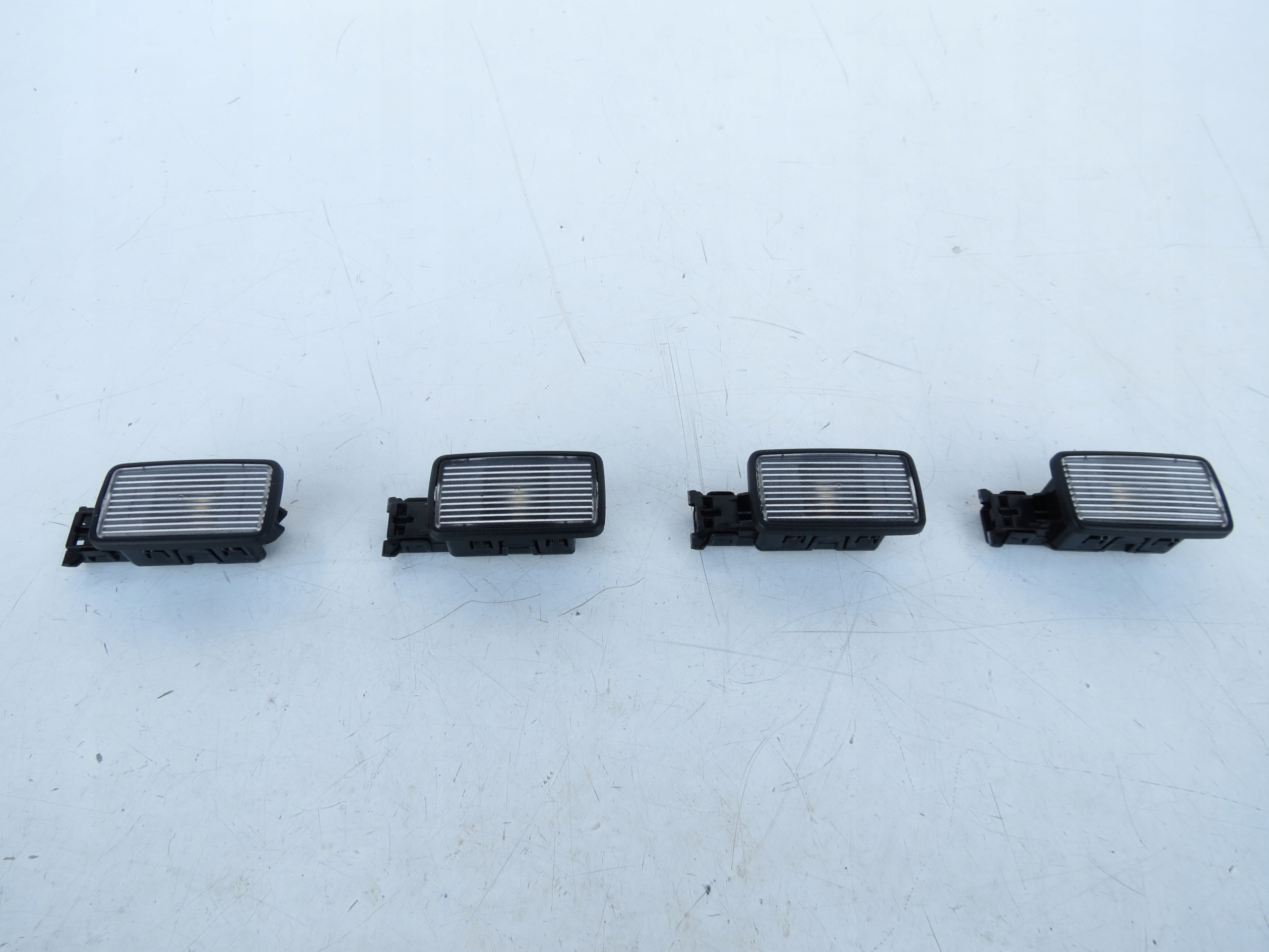 Lampka Volvo Xc40 - Niska cena na Allegro.pl