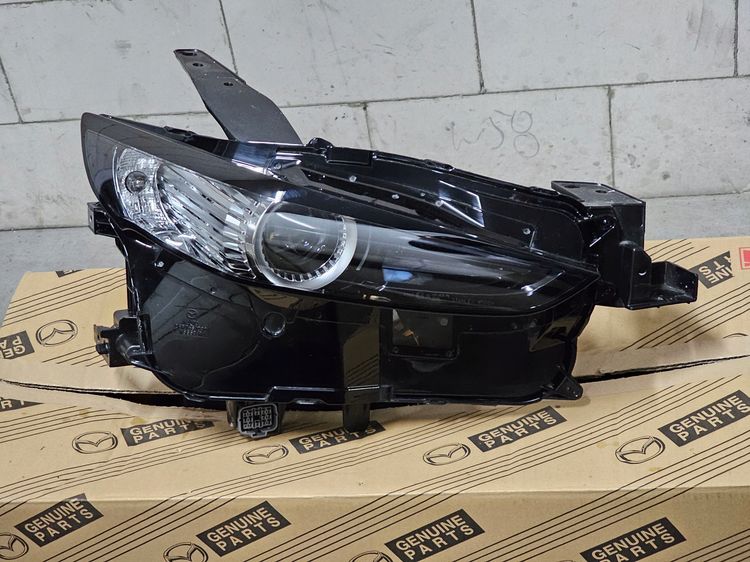 Mazda CX30 CX-30 DPTH-67890 23r.-> prawy ksenon xenon • Cena, Opinie - Allegro