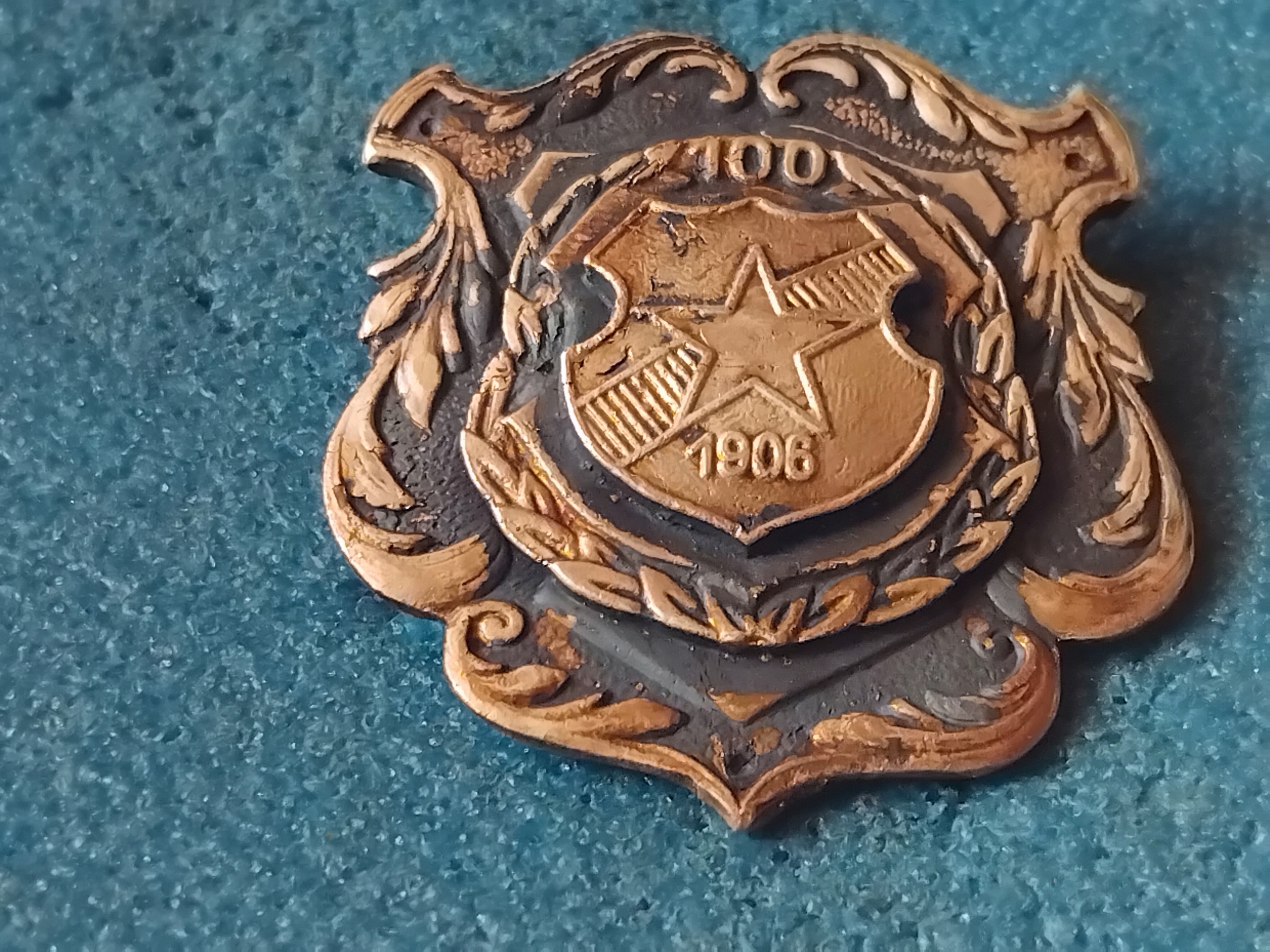 Odznaka wisła kraków (5901780900915) • Cena, Opinie • Odznaki 17185590427 • Allegro