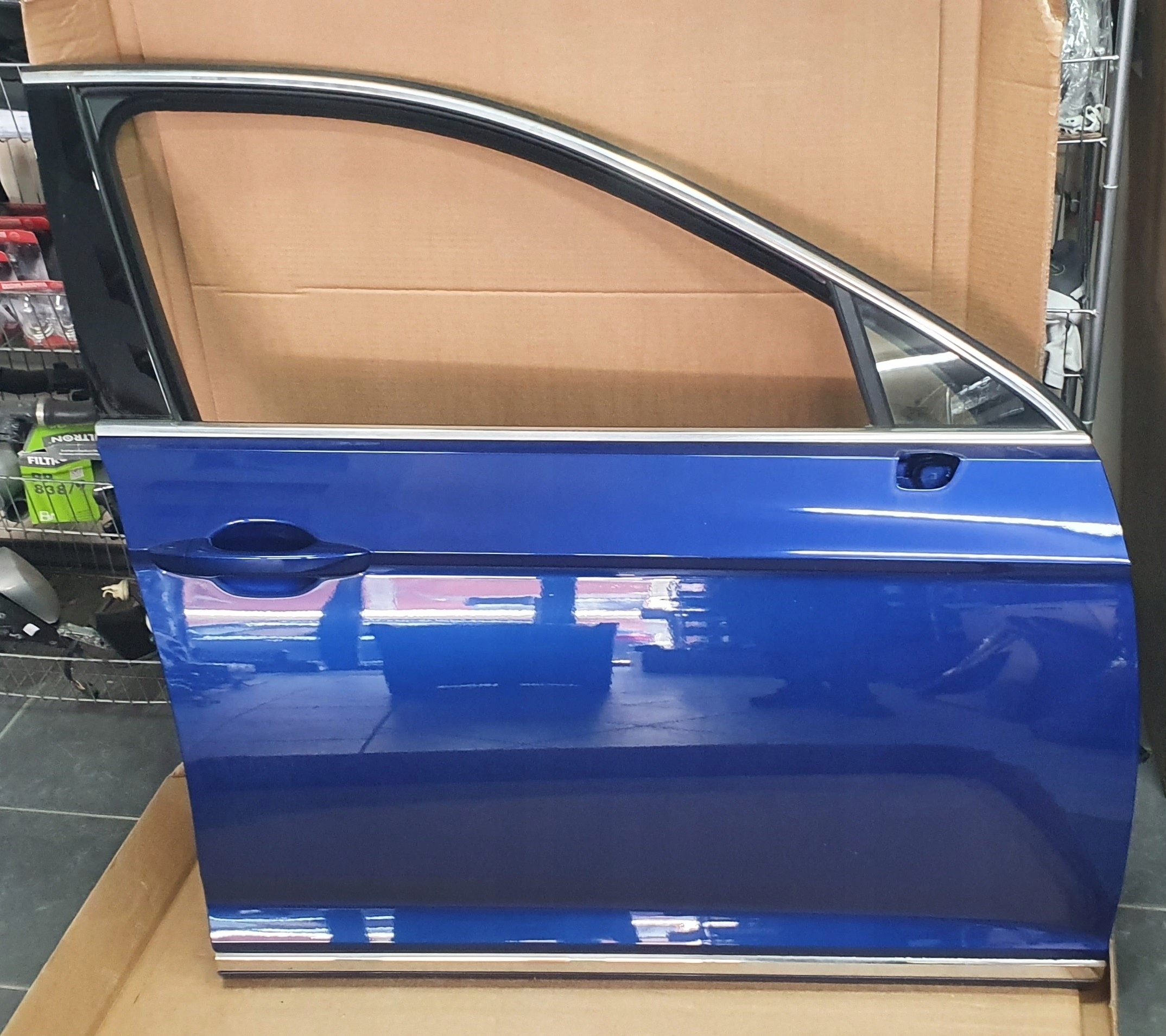 DRZWI PASSAT B8 W KOLOR LD5K ORYGINAŁ IDEAŁ za 2899.00PLN z Lubliniec ...