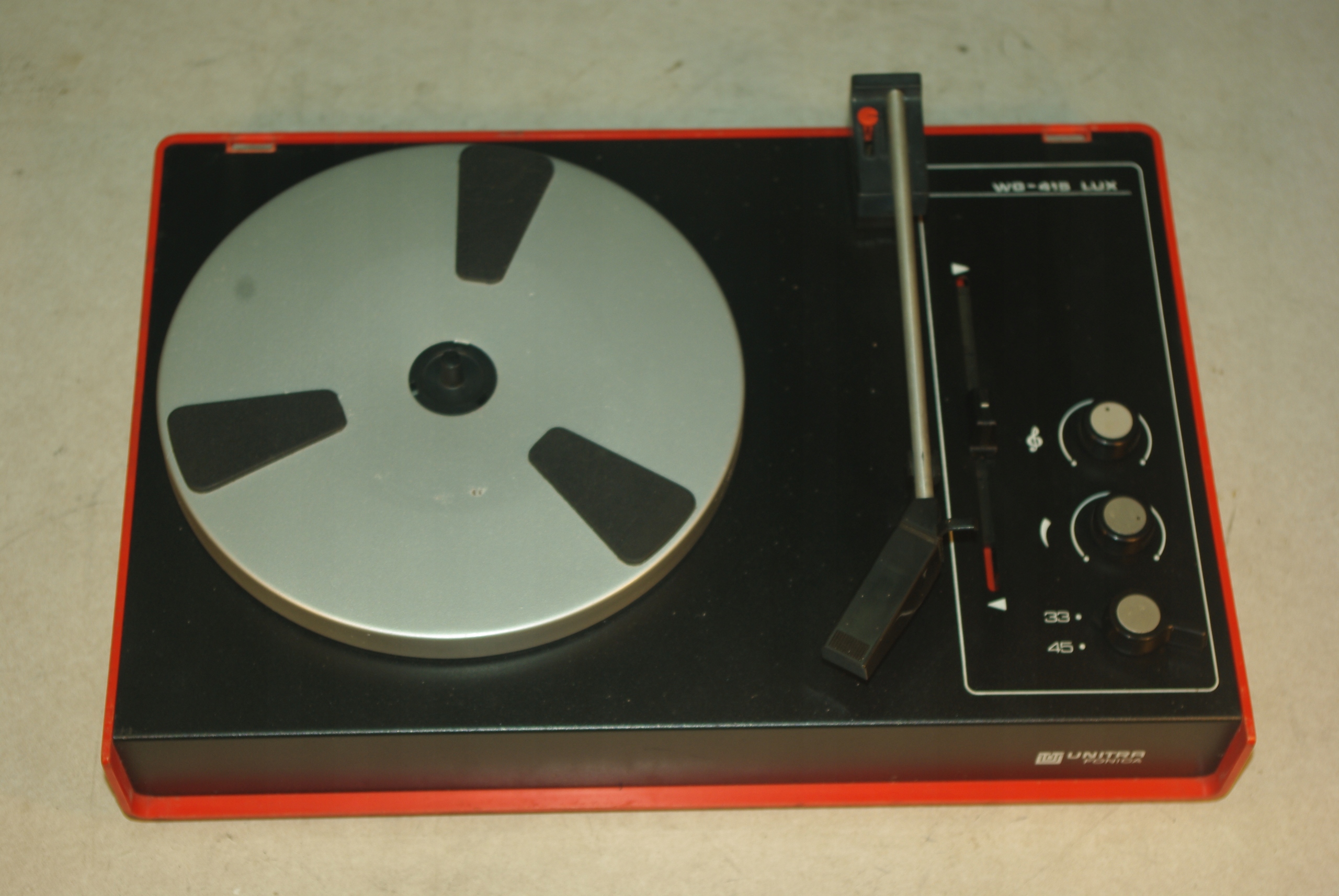 WG-415 Lux gramofon monofoniczny licencja Telefunken Unitra Fonica ...