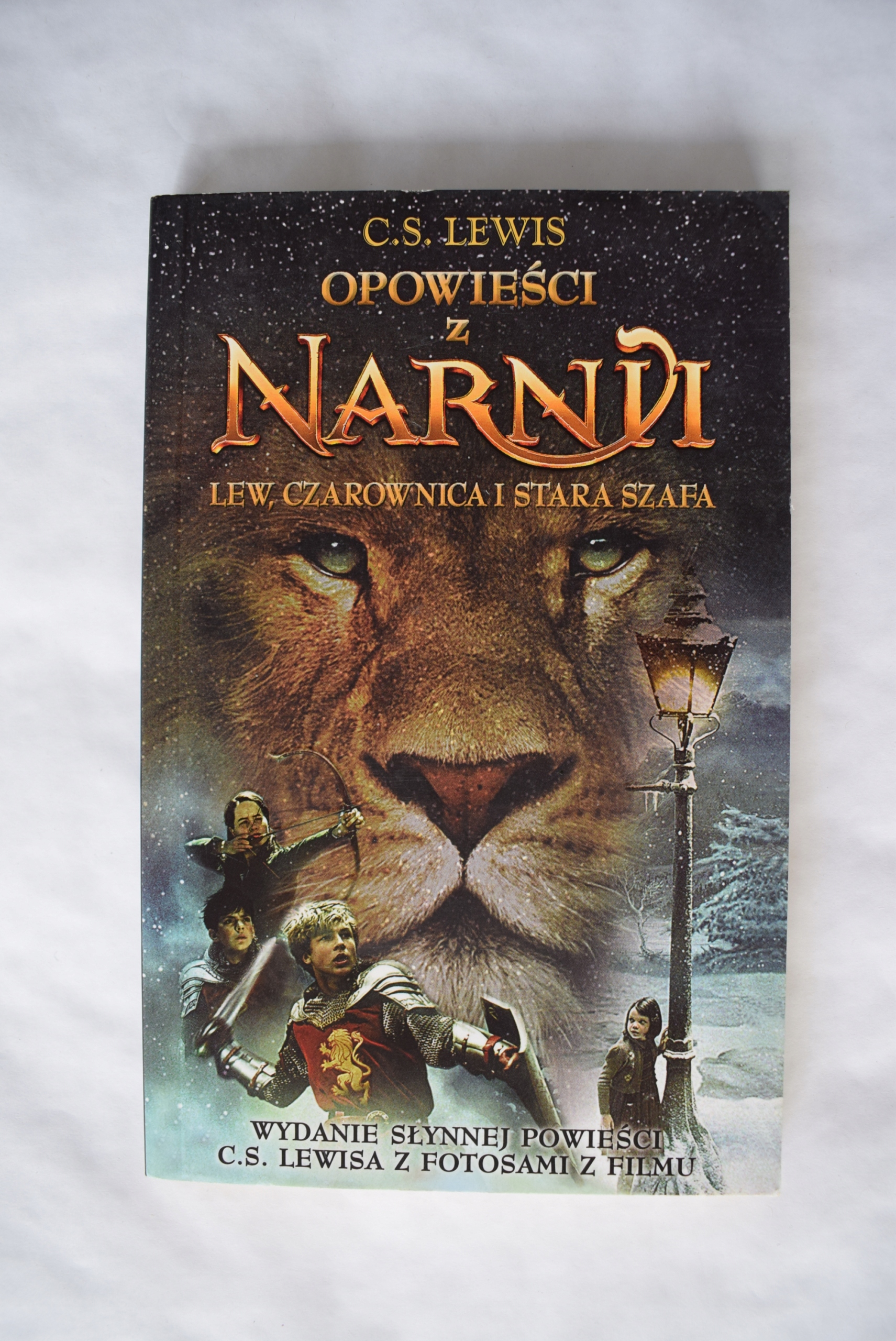 Opowieści z Narnii. Lew, Czarownica i stara szafa Clive Staples Lewis ... Opowieści z Narnii. Lew, Czarownica i stara szafa Clive Staples Lewis ...