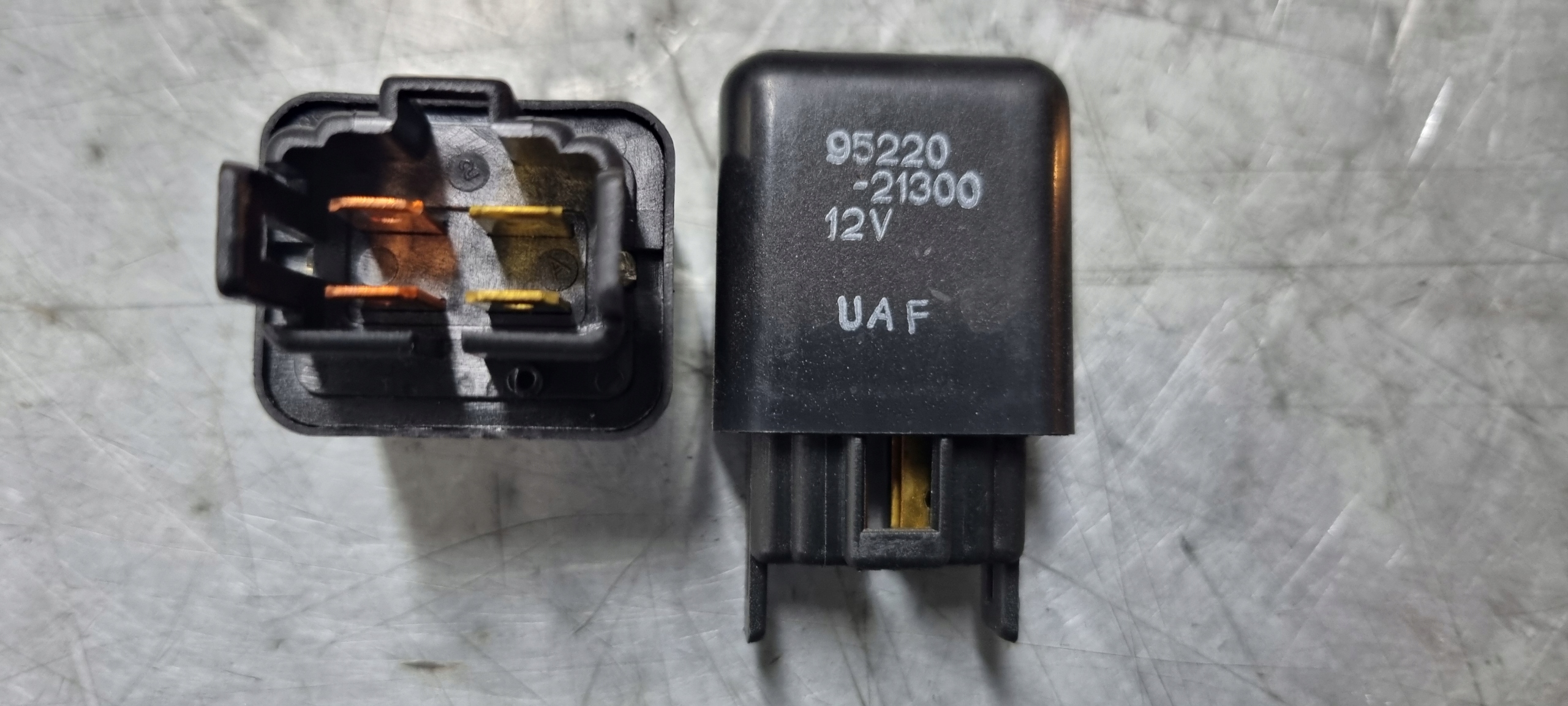 Przekaznik 95220-21300 do H.Galloper za 45.00PLN z Gniezno - Allegro ...