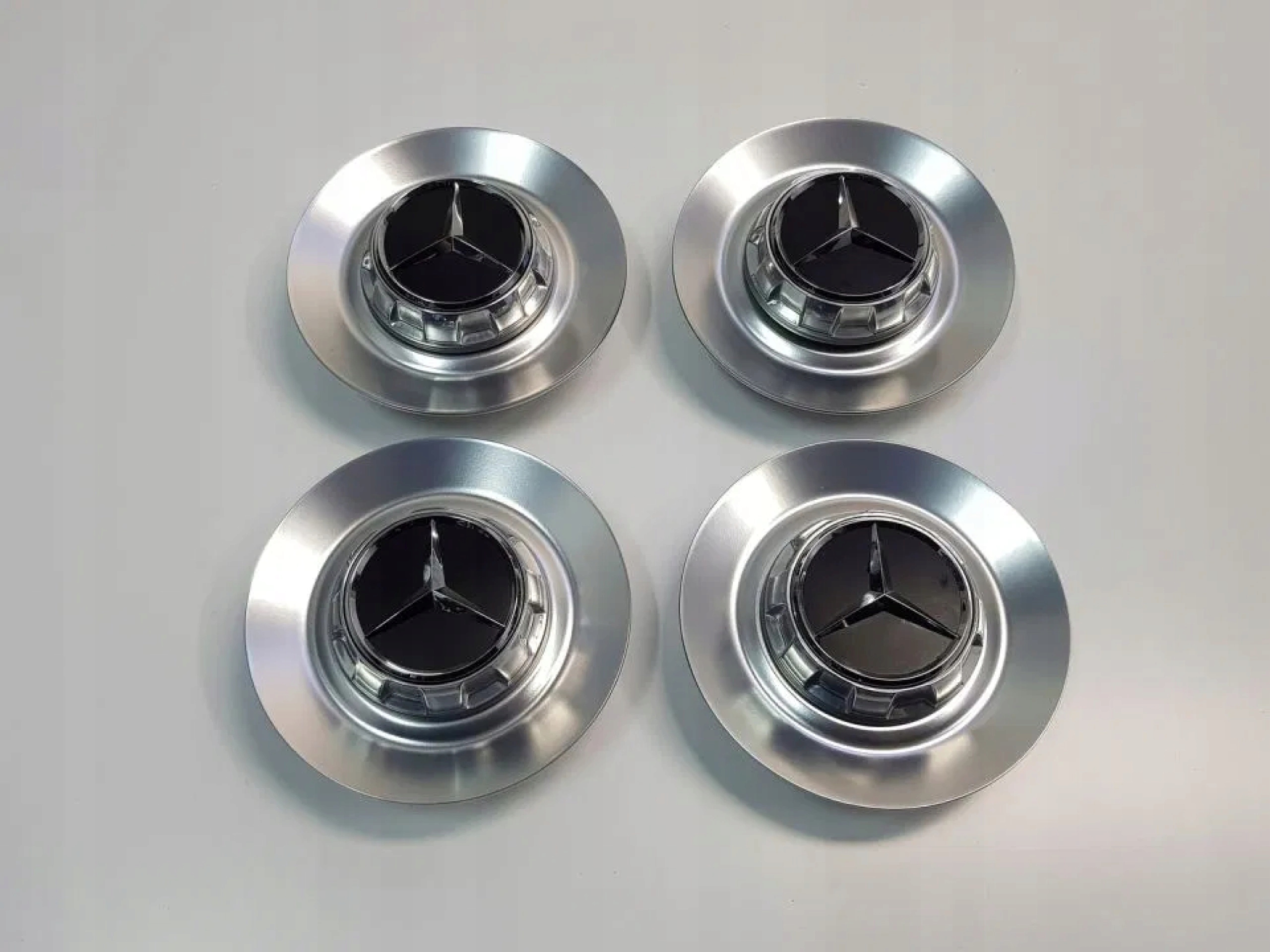 NOWY DEKIELEK FELGI MERCEDES C63 E63 AMG ORYGINAŁ A0004001100 ...