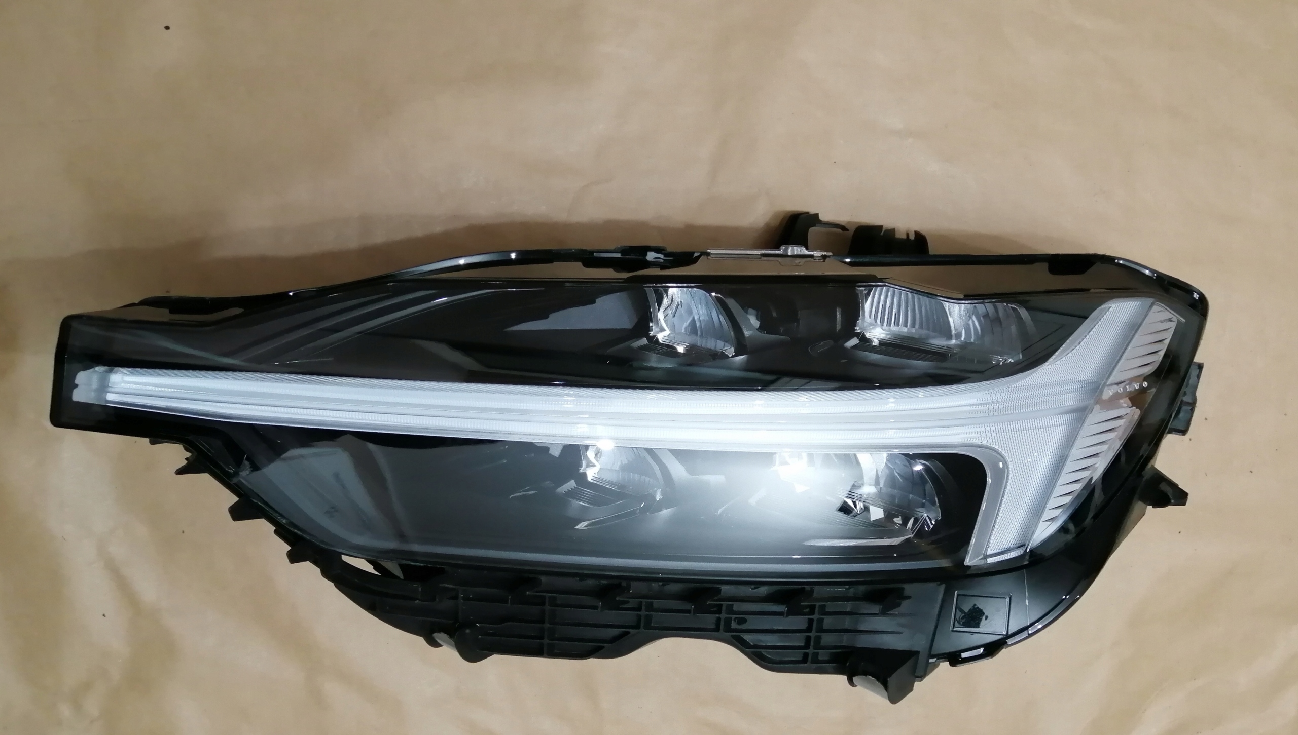 Lampa Lewy Przód Volvo XC60 II FULL LED 32337384 32337384 za 899 zł z ...